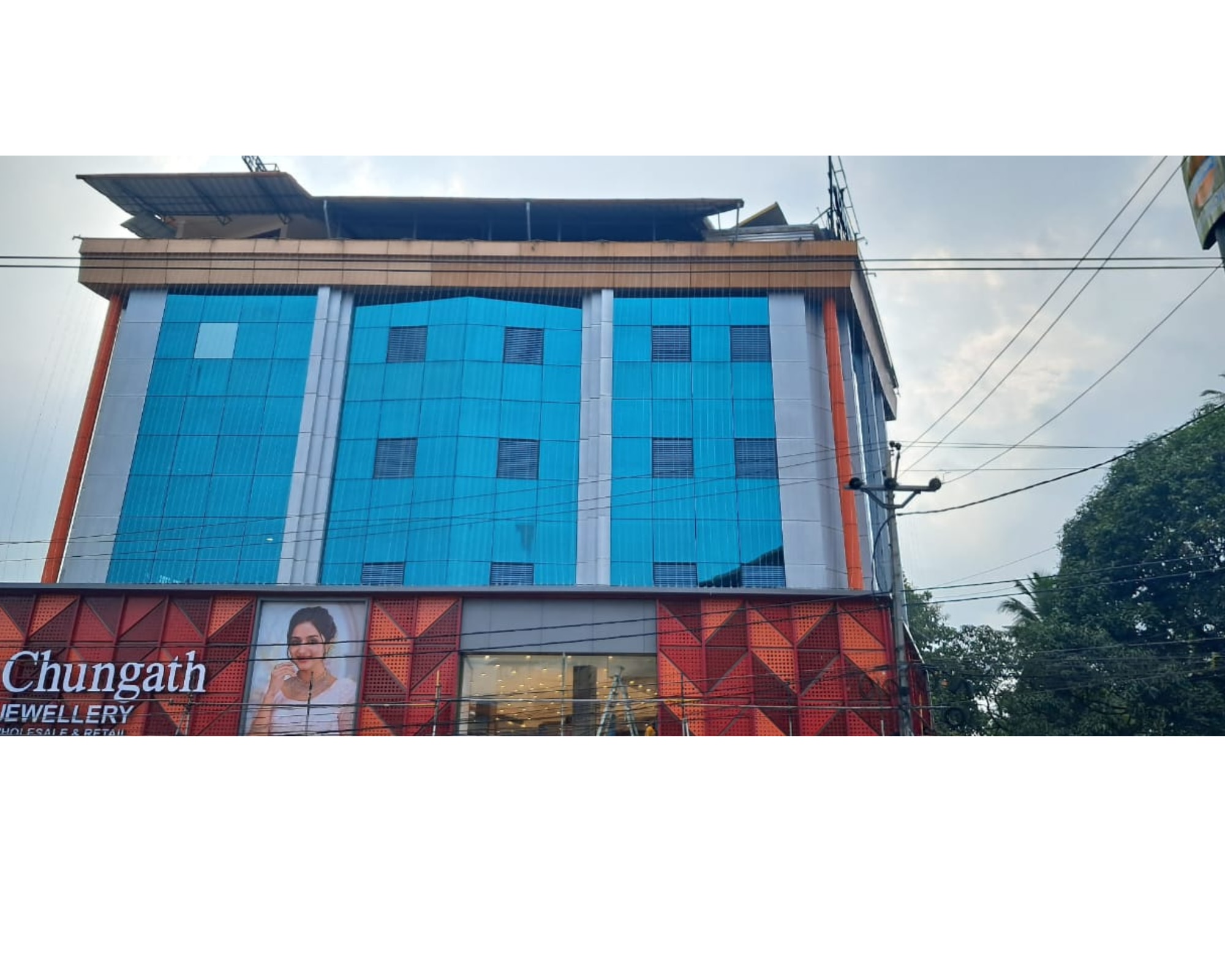 LILLY RESIDENCY By Chungath 𝗕𝗢𝗢𝗞 Cochin Hotel