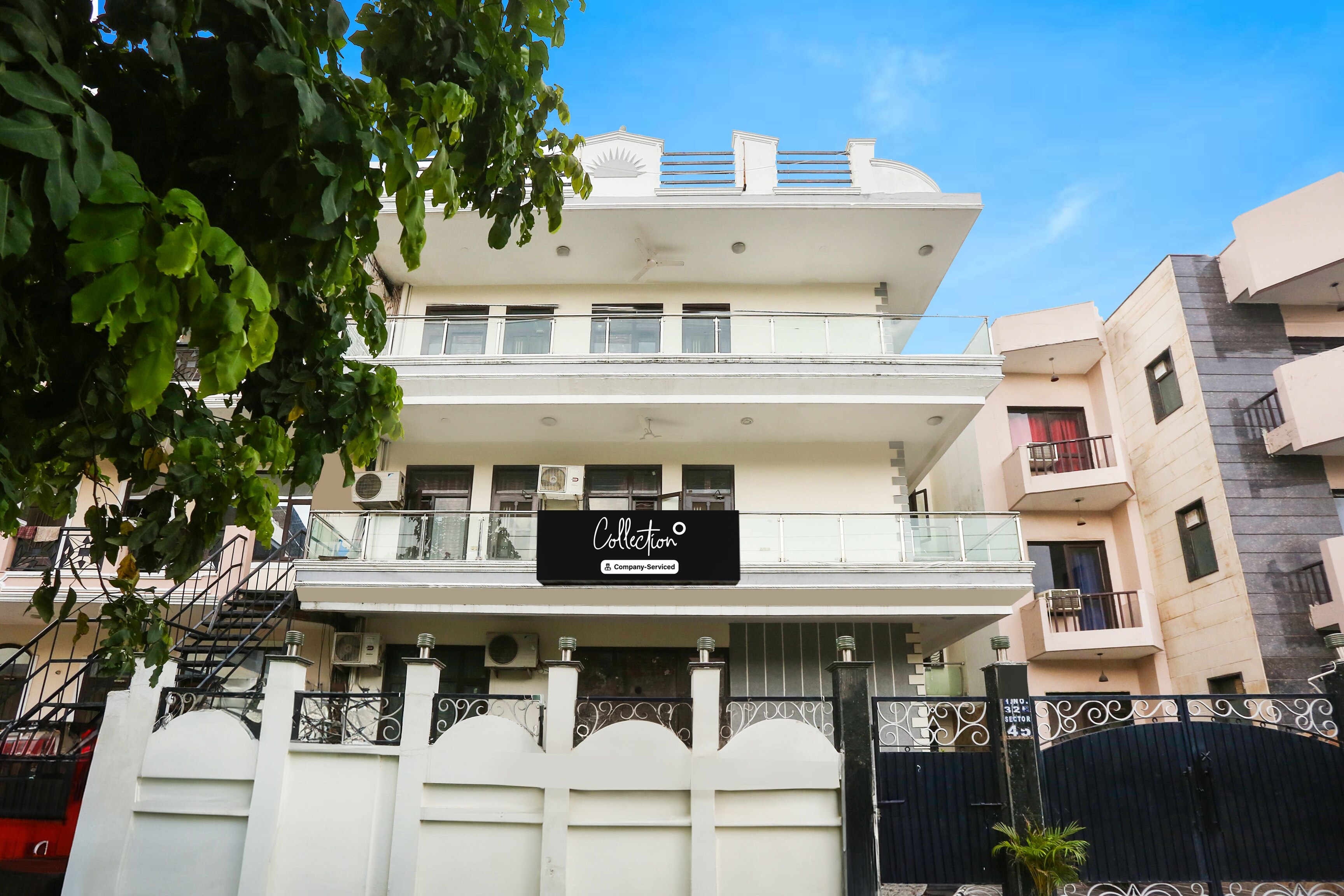 Collection O Sector 45 Near Huda Metro Station 𝗕𝗢𝗢𝗞 Gurgaon Hotel