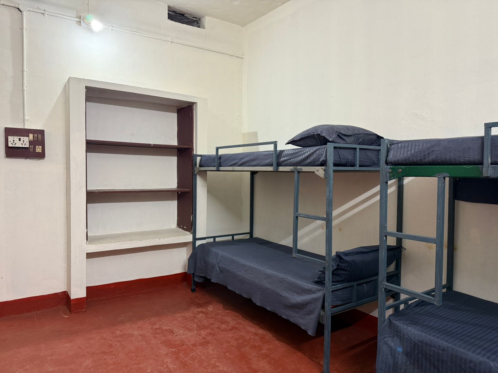 DWC by Oxtel - Ladies Only Hostel 𝗕𝗢𝗢𝗞 Calicut (Kozhikode) Hostel