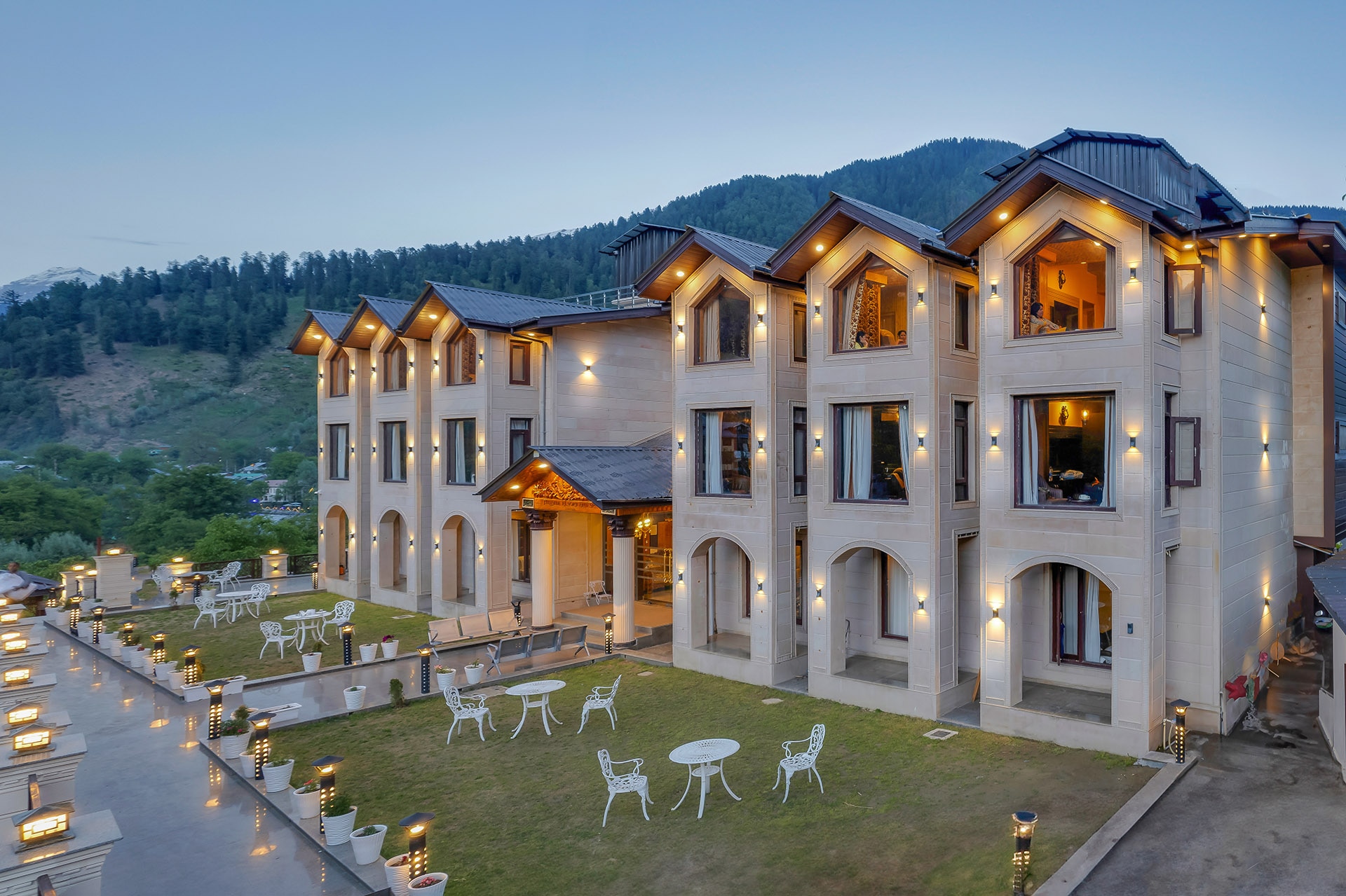 Pahalgam Hill Side Resort & spa 𝗕𝗢𝗢𝗞 Pahalgam Hotel