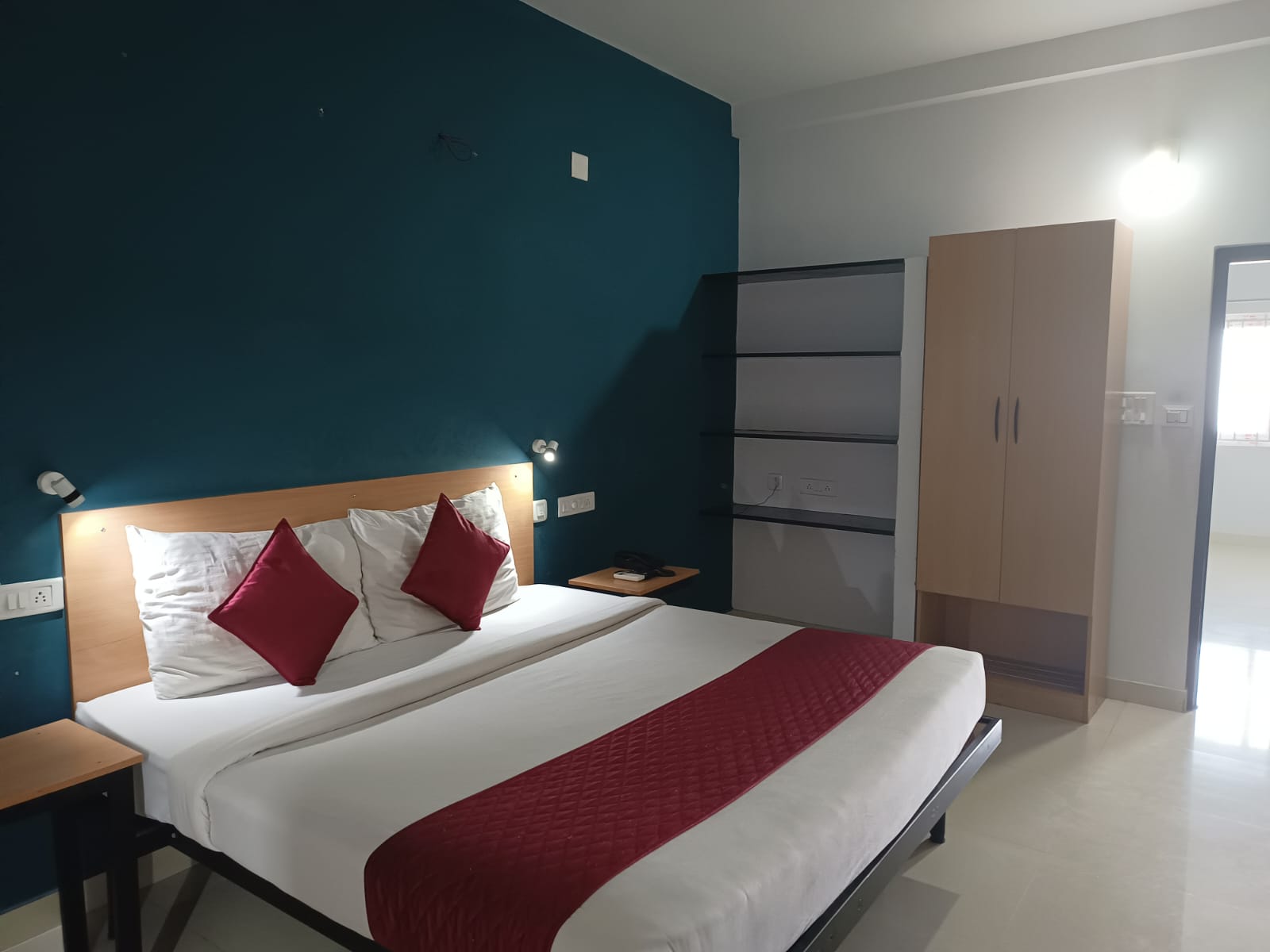 DHS RESIDENCY 𝗕𝗢𝗢𝗞 Coimbatore Hotel