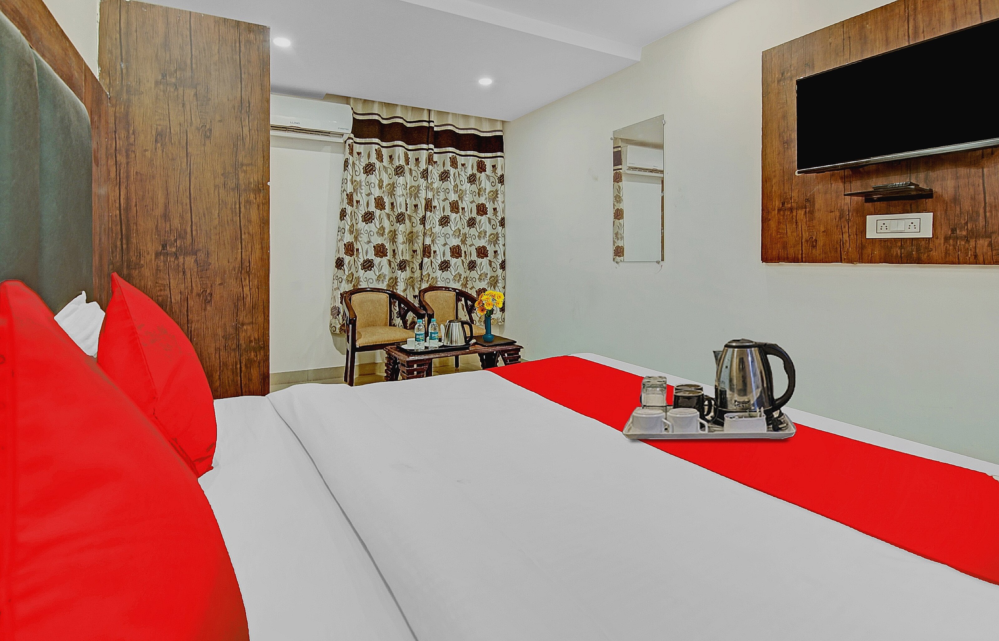 Hotel O Tez Plaza 𝗕𝗢𝗢𝗞 Delhi