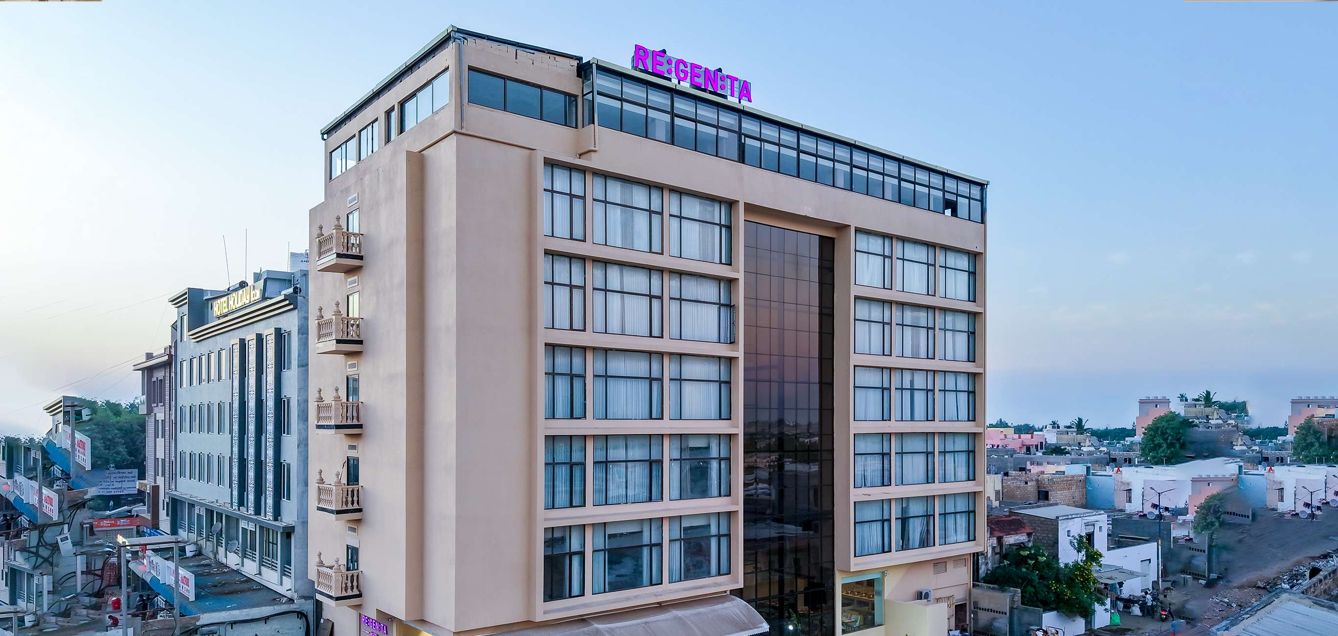 Regenta Dwarka 𝗕𝗢𝗢𝗞 Dwarka Hotel