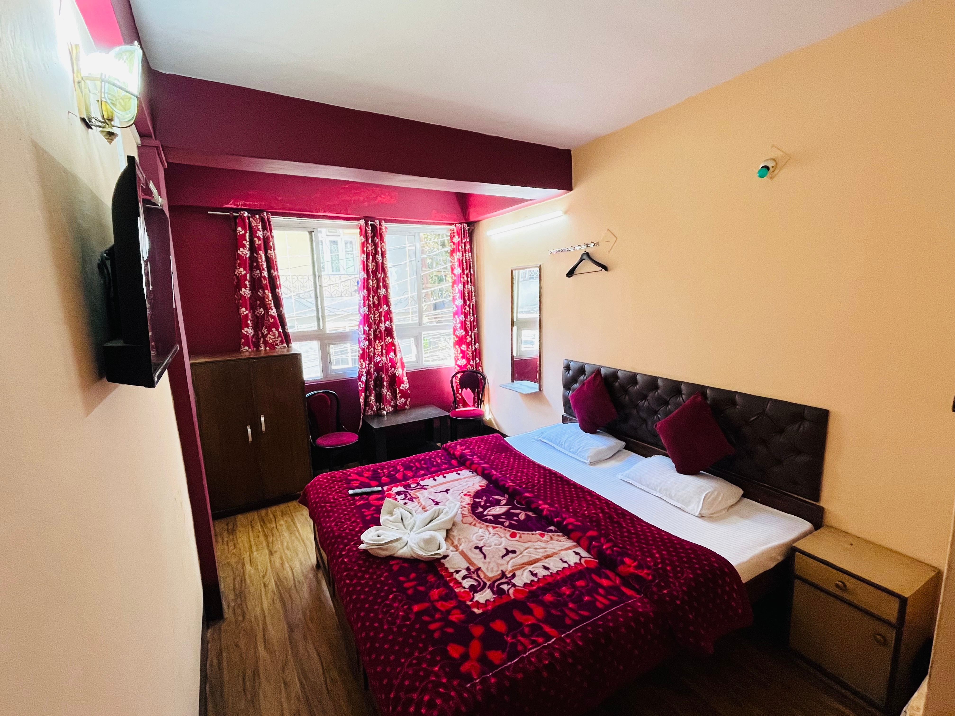 HOTEL ARANIKO 𝗕𝗢𝗢𝗞 Darjeeling Hotel