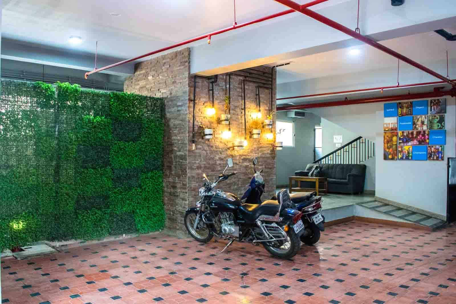 Z Express Maverick 𝗕𝗢𝗢𝗞 Bangalore Hotel