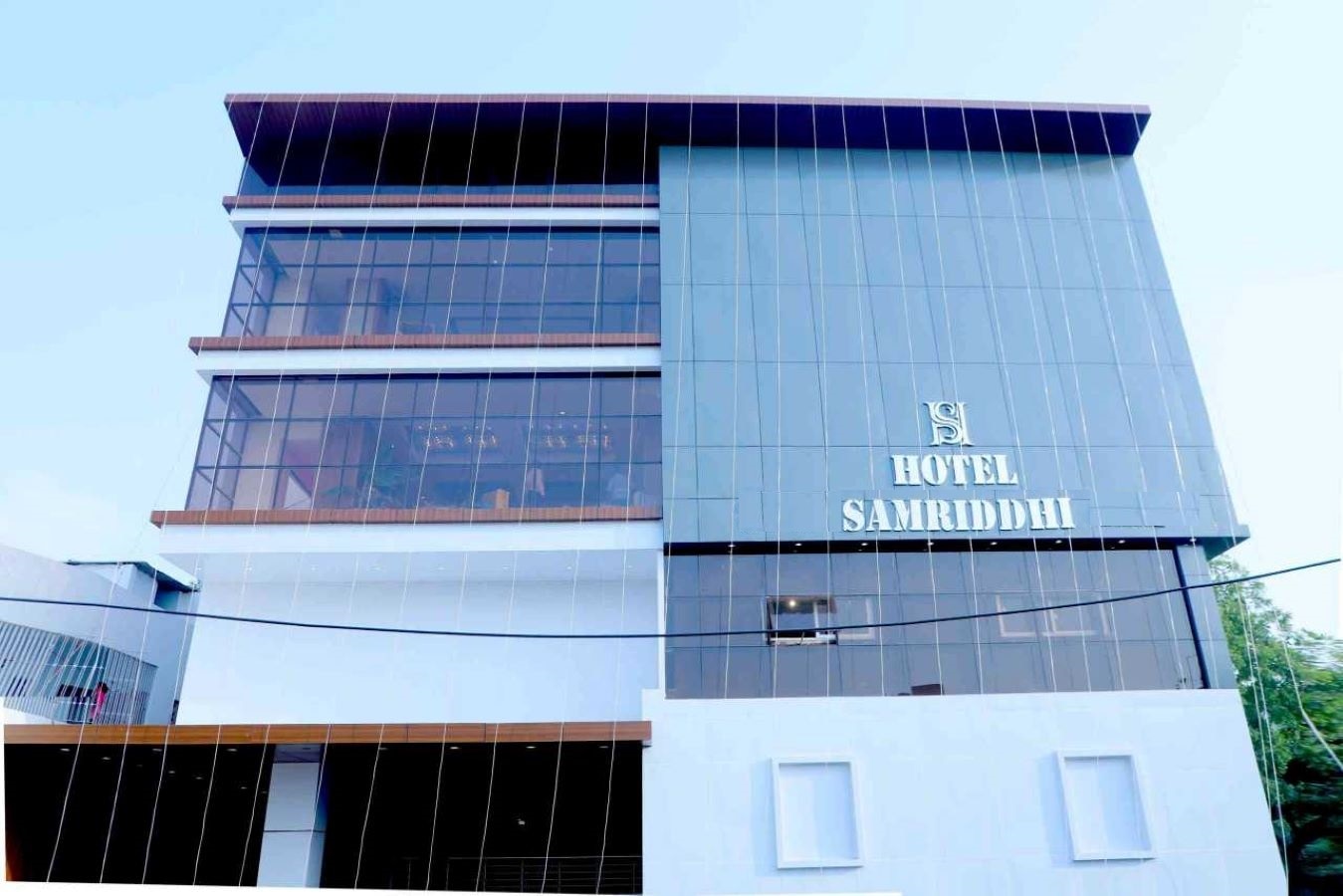 Hotel Samriddhi 𝗕𝗢𝗢𝗞 Arrah Hotel