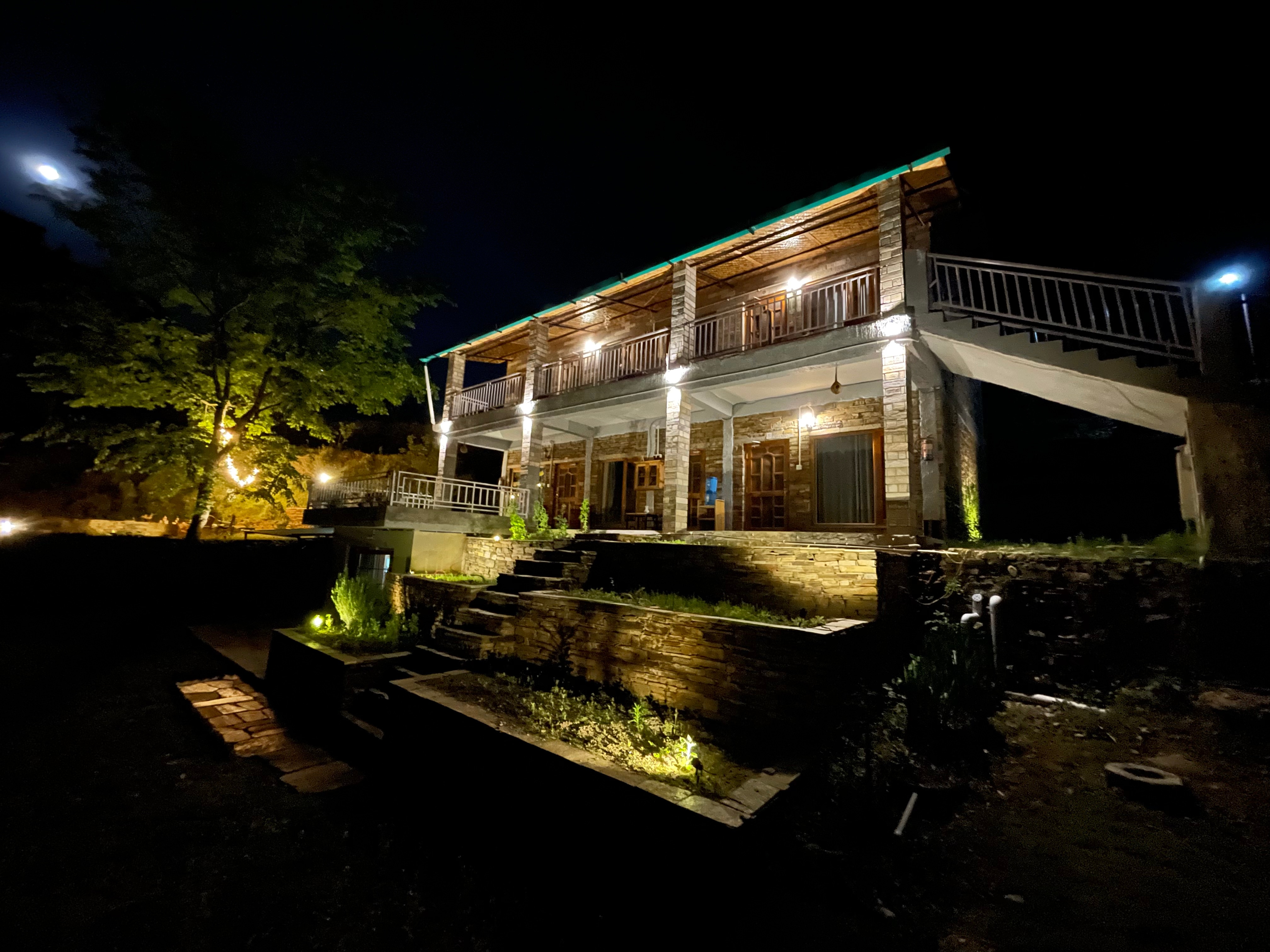6 Beds Dormitory - Himkosi Farm by the River 𝗕𝗢𝗢𝗞 Almora Homestay