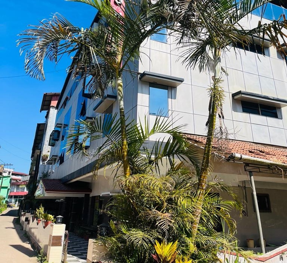 Hilltown near KSRTC Bus Stand 𝗕𝗢𝗢𝗞 Coorg Cottage