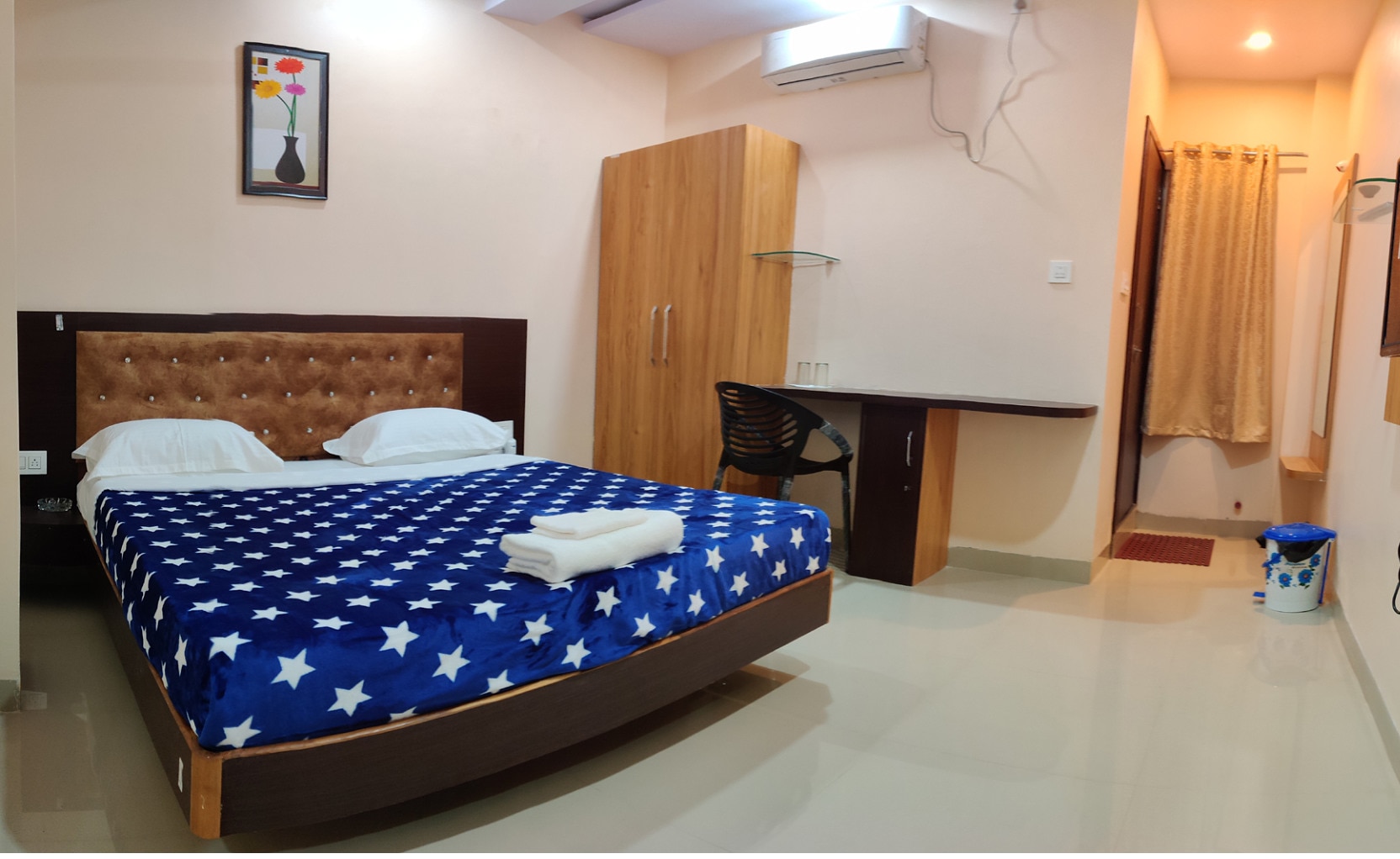 Hotel Pragati 𝗕𝗢𝗢𝗞 Chanderi Hotel