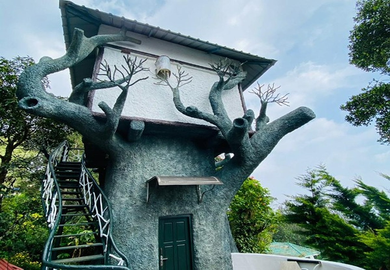 Estate Residency Tree House and Cave house 𝗕𝗢𝗢𝗞 Munnar Tree house