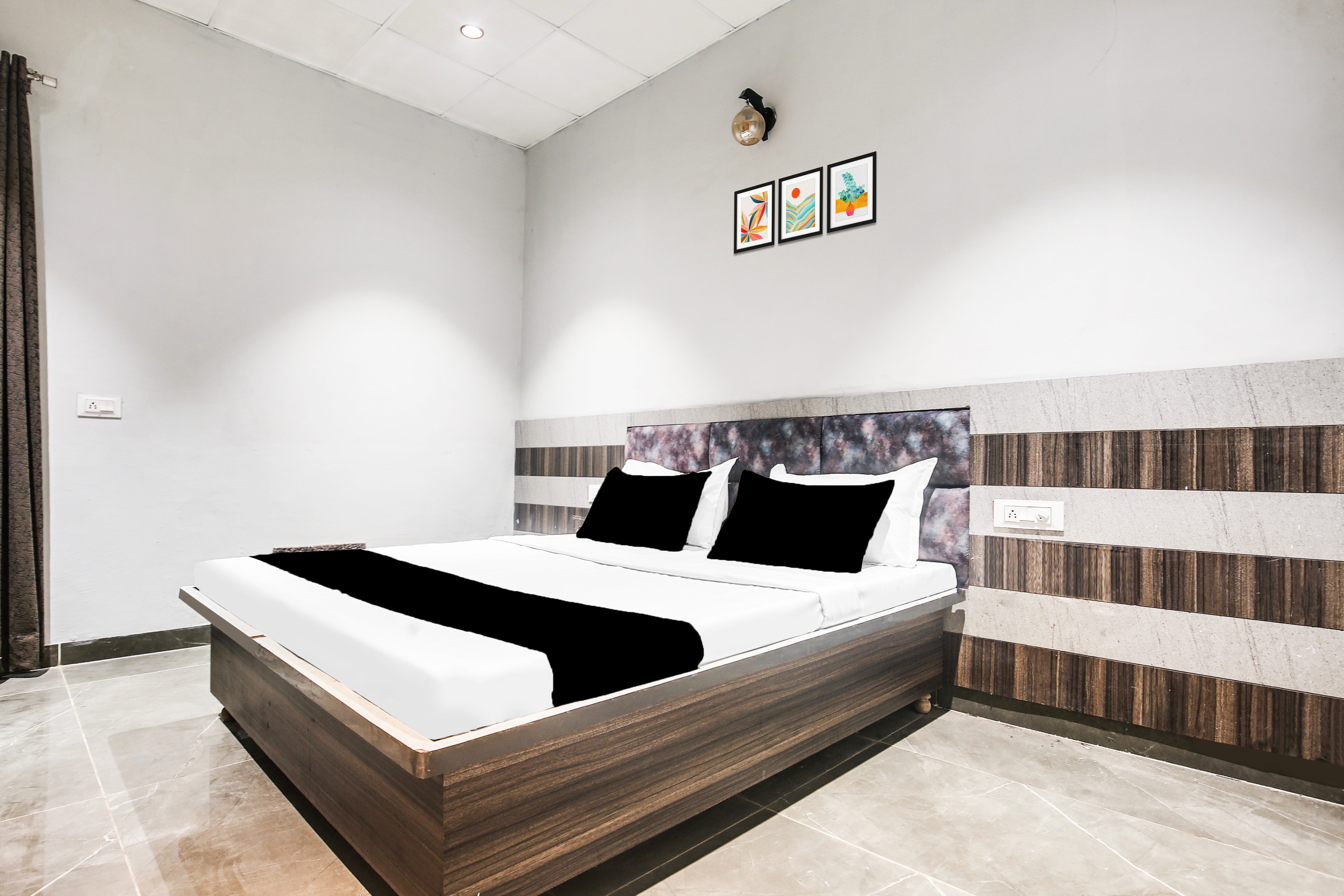 OYO 831554 Ravi Hotel & Banquet 𝗕𝗢𝗢𝗞 Jalandhar Hotel