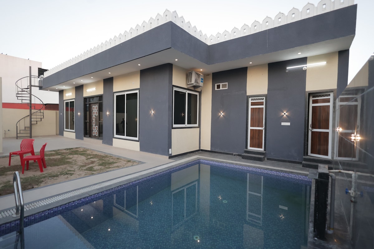 udaipur Near old city Private pool Villa Udaipur 𝗕𝗢𝗢𝗞 Udaipur Villa