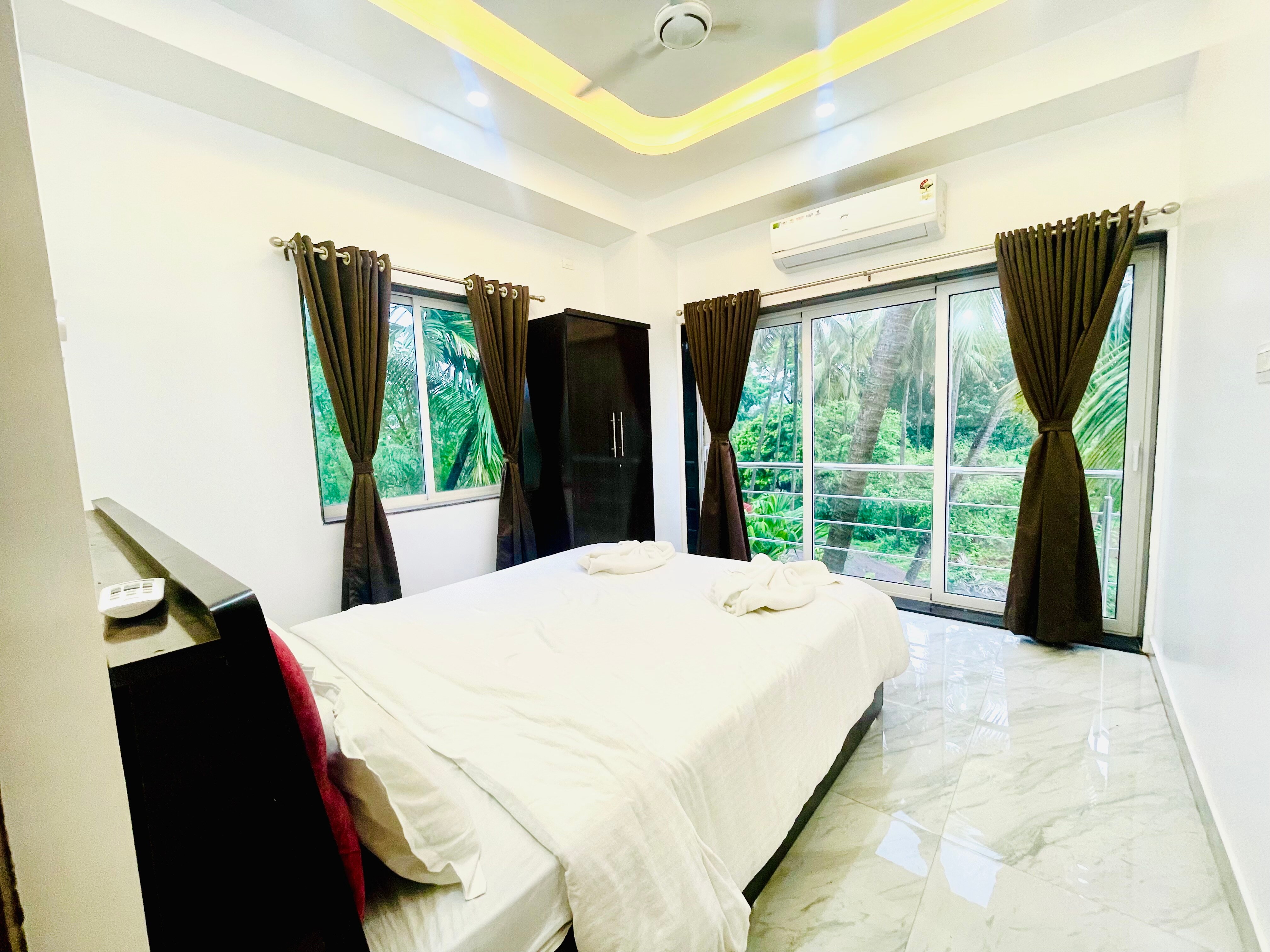 White House Arpora North-Goa 𝗕𝗢𝗢𝗞 Goa