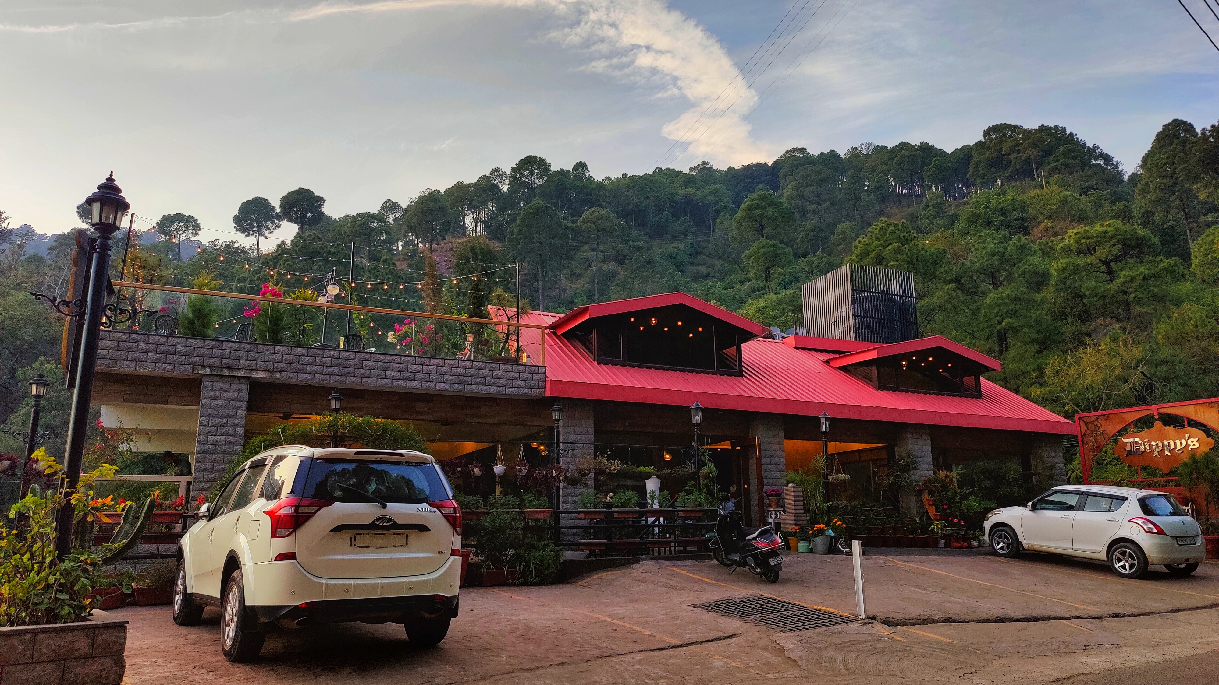 Rooms of Dippy's Boutique hotel and Microbrewery - Kasauli Hotel on Goibibo