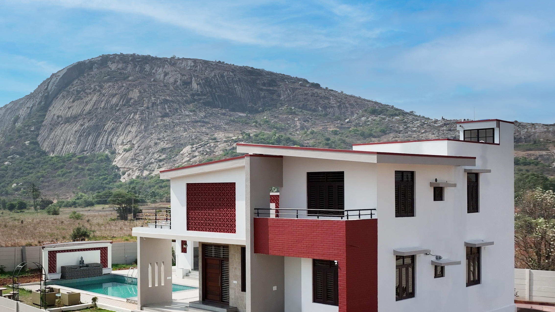 Retreat On The Ridge by Jade 𝗕𝗢𝗢𝗞 Gudibanda Farm House