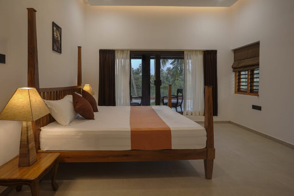 Theeram Heritage Villa Koyilandi - Reviews, Photos & Offer