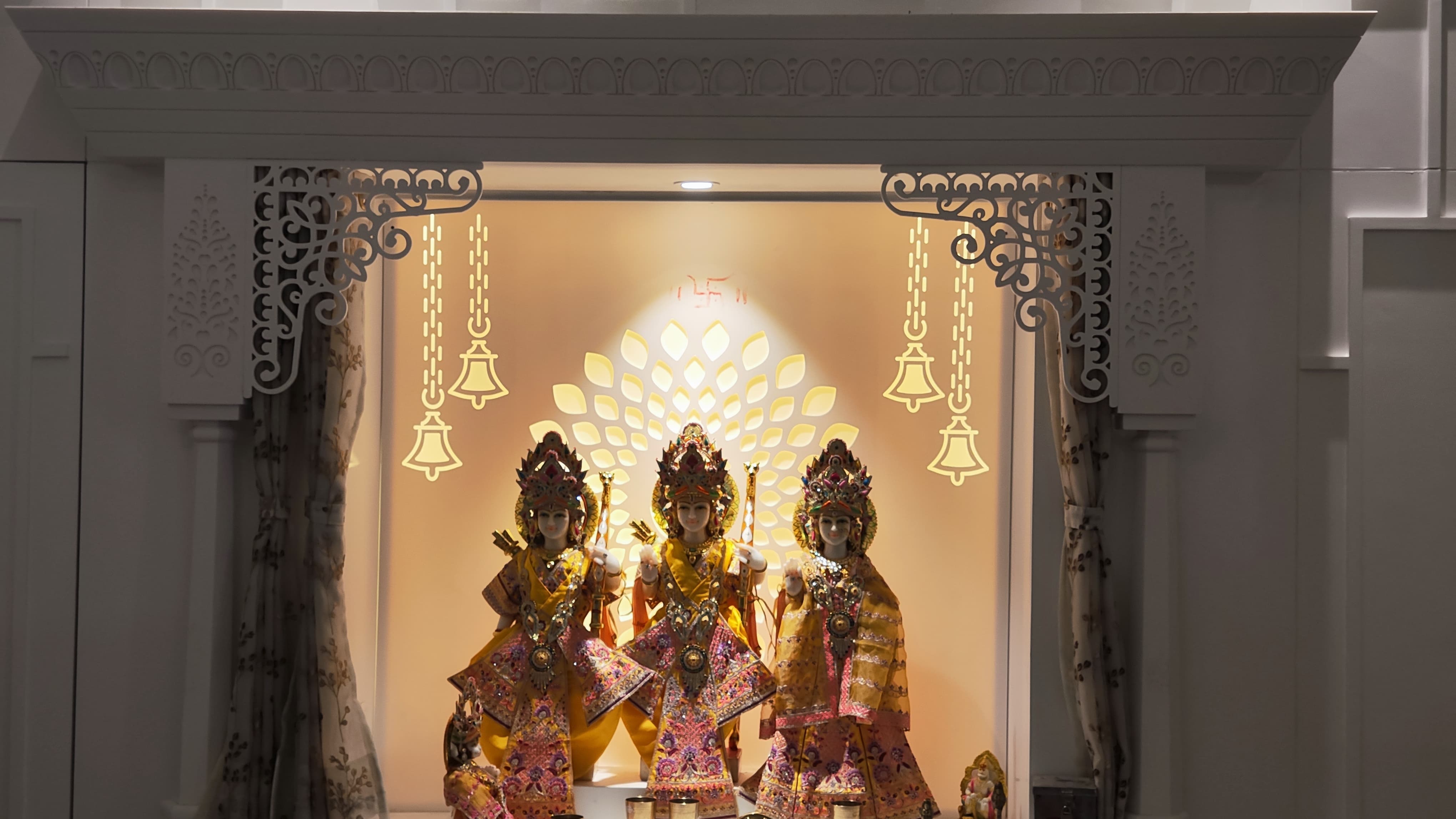 RAGHUKUL SADAN 𝗕𝗢𝗢𝗞 Ayodhya Hotel