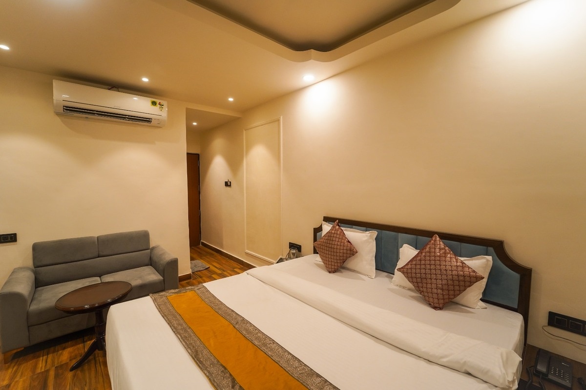 KASHI NIWAS Hotel Varanasi - Reviews, Photos & Offer