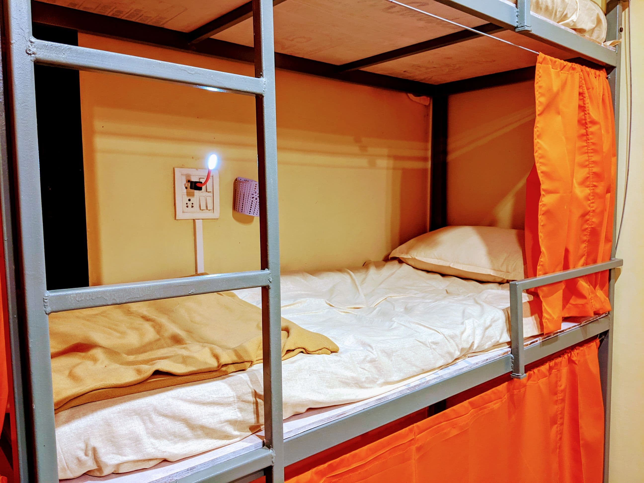 Awaara Backpackers Hostel 𝗕𝗢𝗢𝗞 Alibaug Hostel