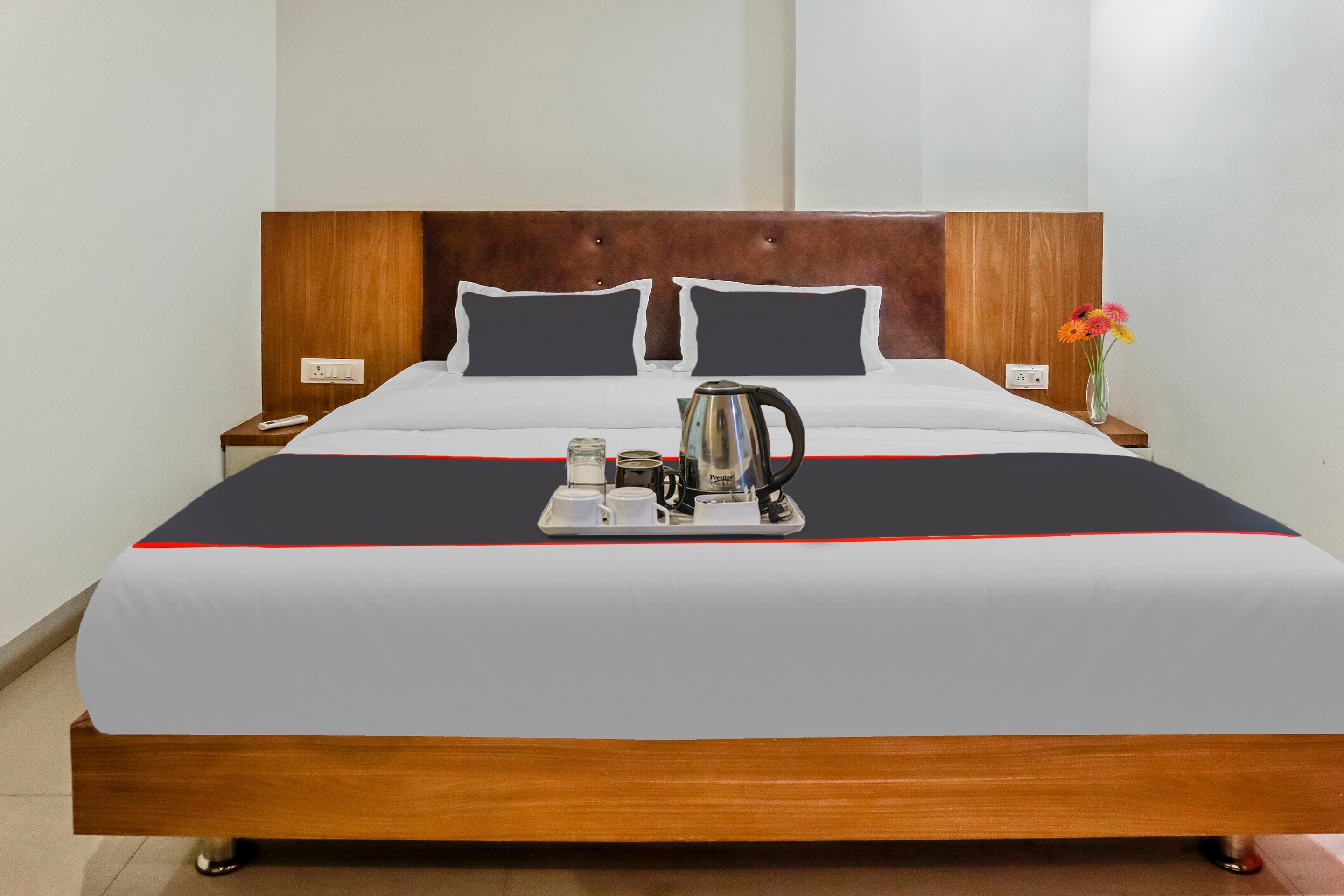 Capital O Silkroute Palaace 𝗕𝗢𝗢𝗞 Bhopal Hotel