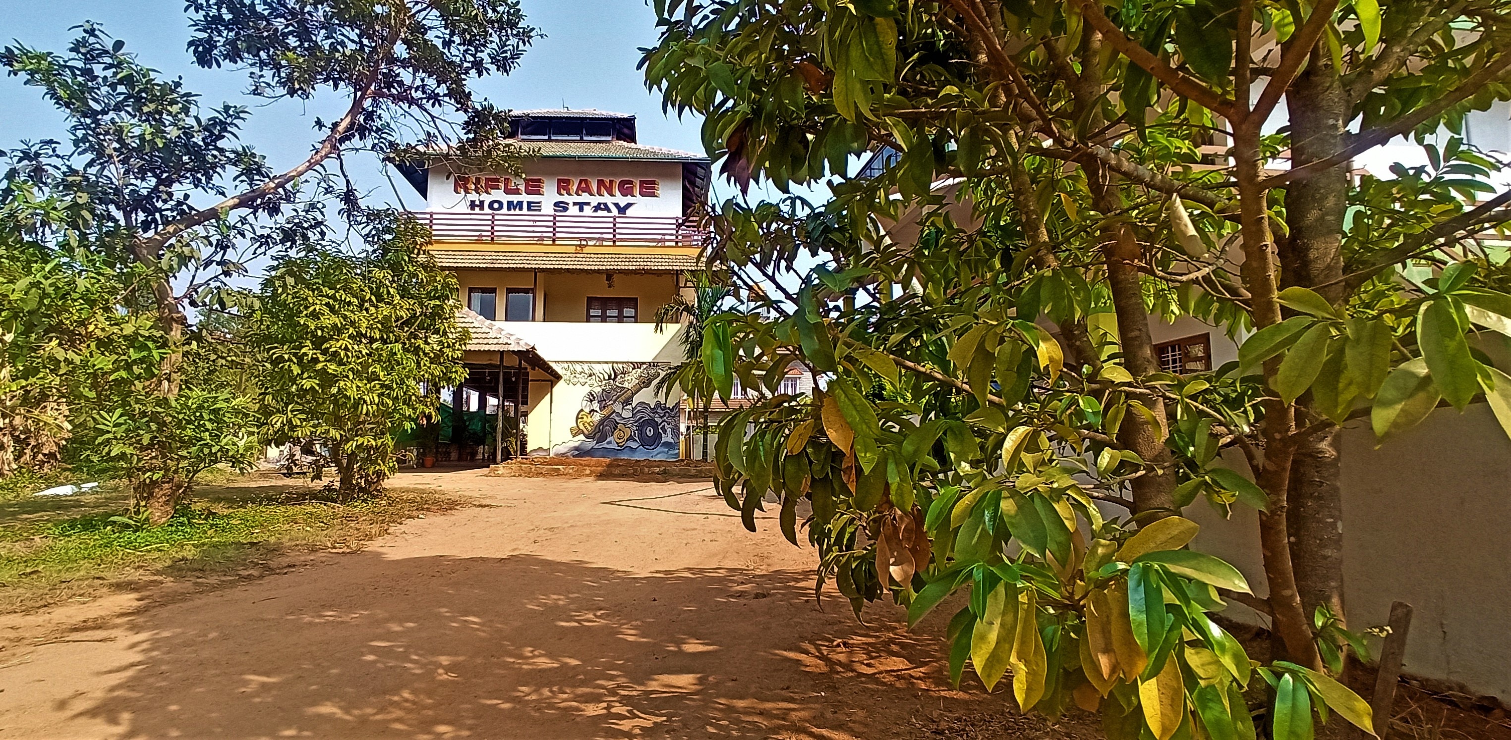 Delight Inn Rifle Range | Rooms & Caretaker 𝗕𝗢𝗢𝗞 Coorg Homestay