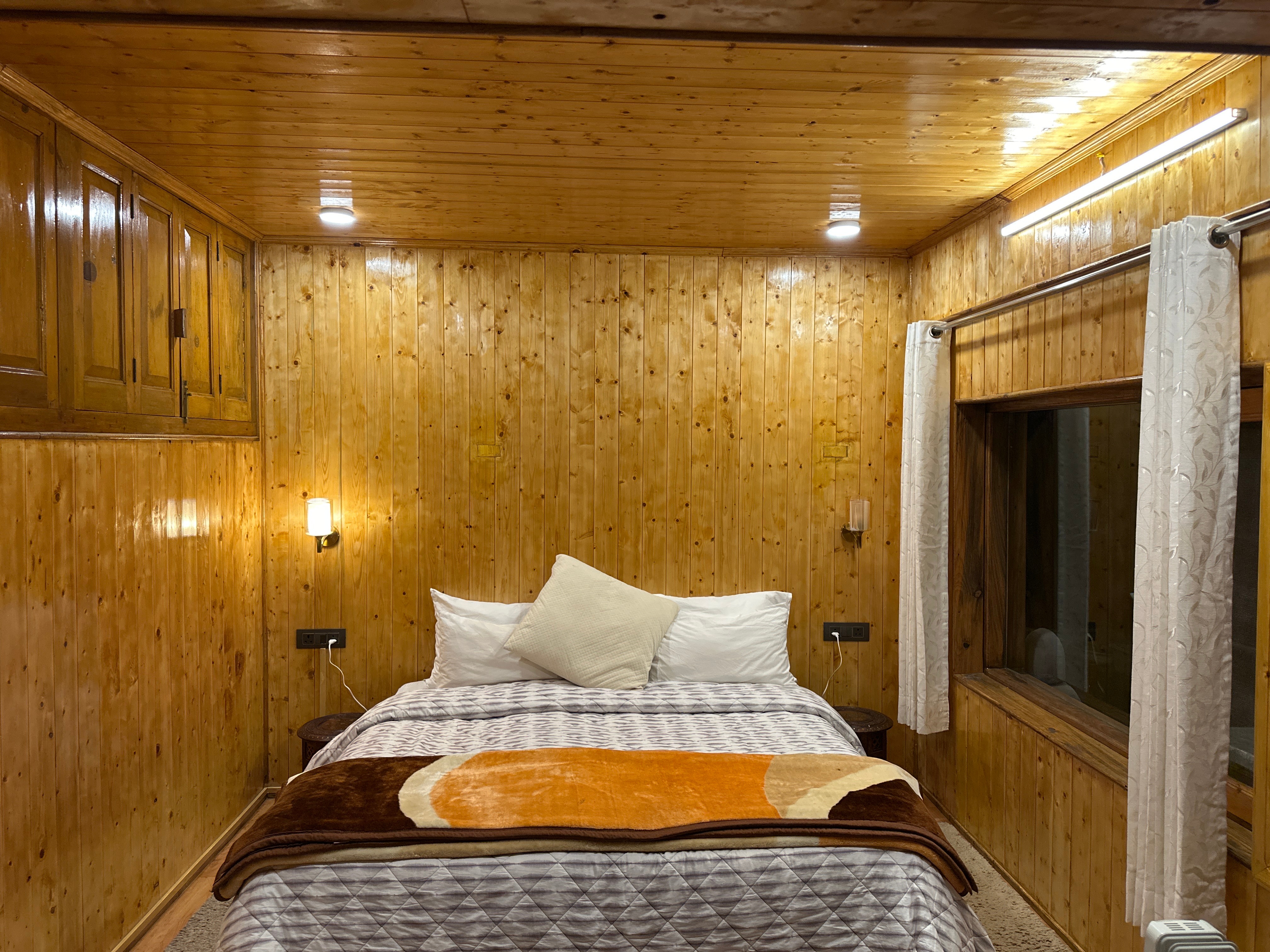 Fern Villas 2 Landour Near Bakehouse 𝗕𝗢𝗢𝗞 Mussoorie Cottage