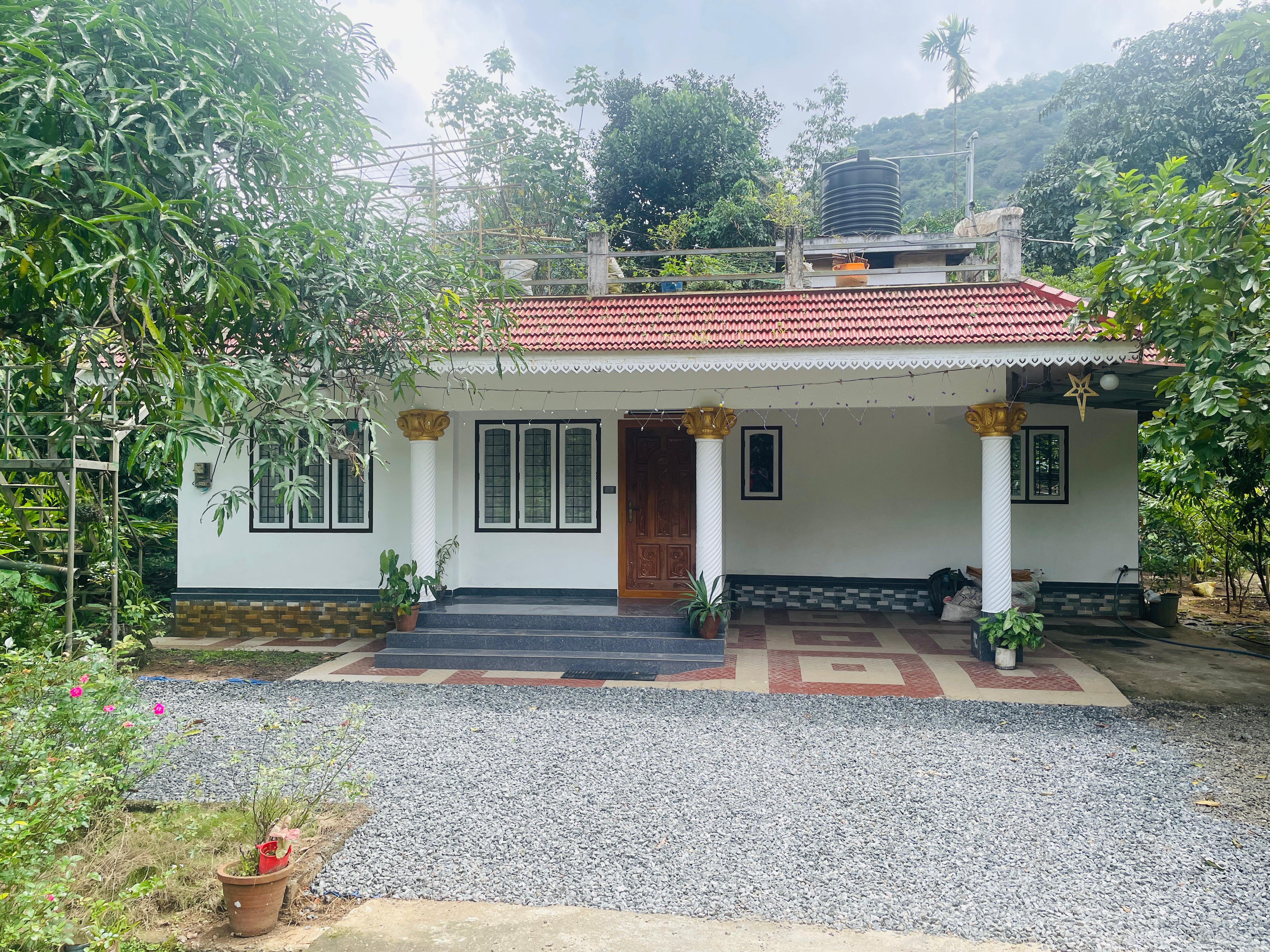 Brooks Valley Homestay Mankulam| Entire 3BHK 𝗕𝗢𝗢𝗞 Munnar Homestay