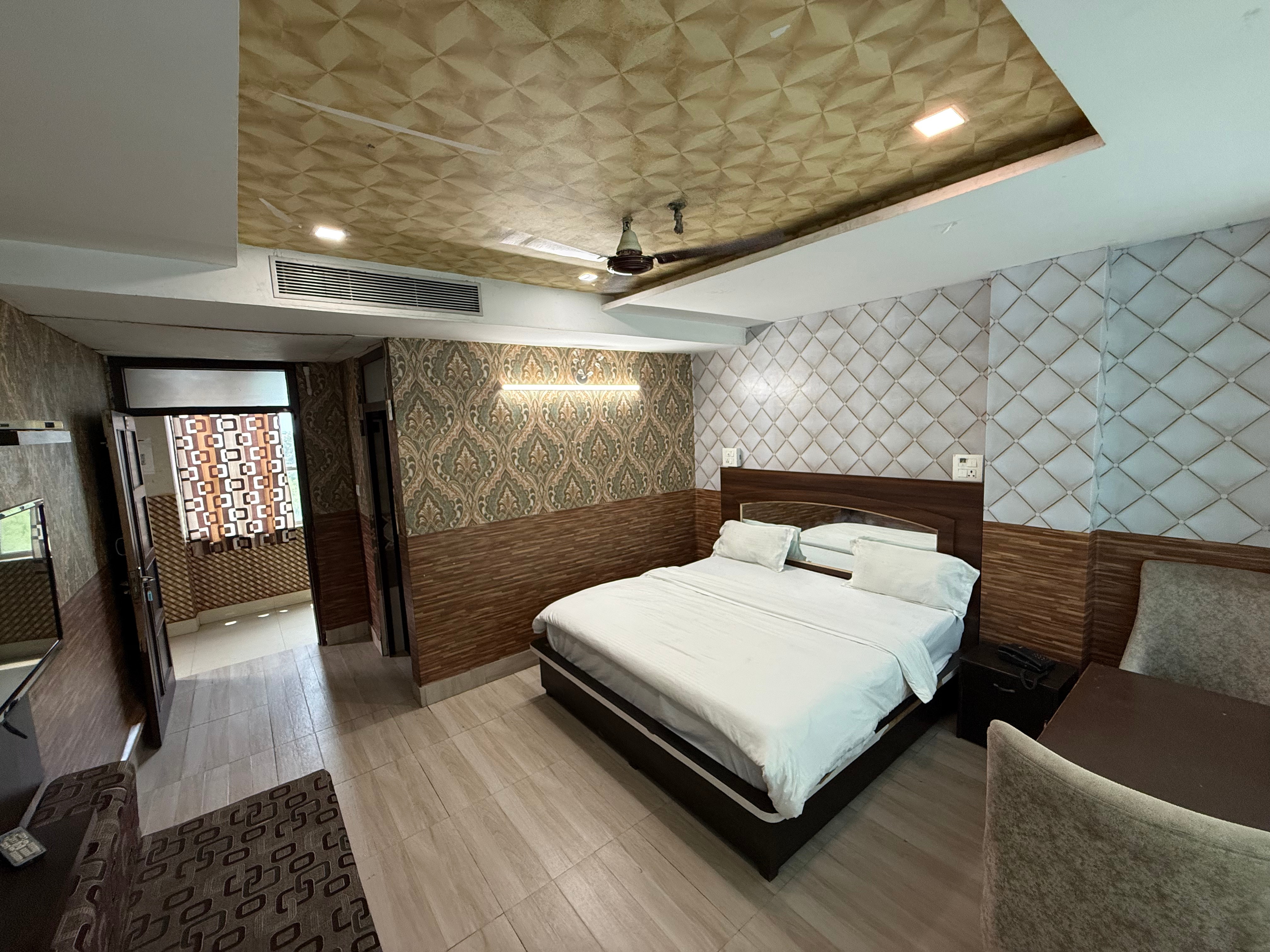 Hotel HD Residency (A Unit By Hotel Harbans) 𝗕𝗢𝗢𝗞 Patiala Hotel