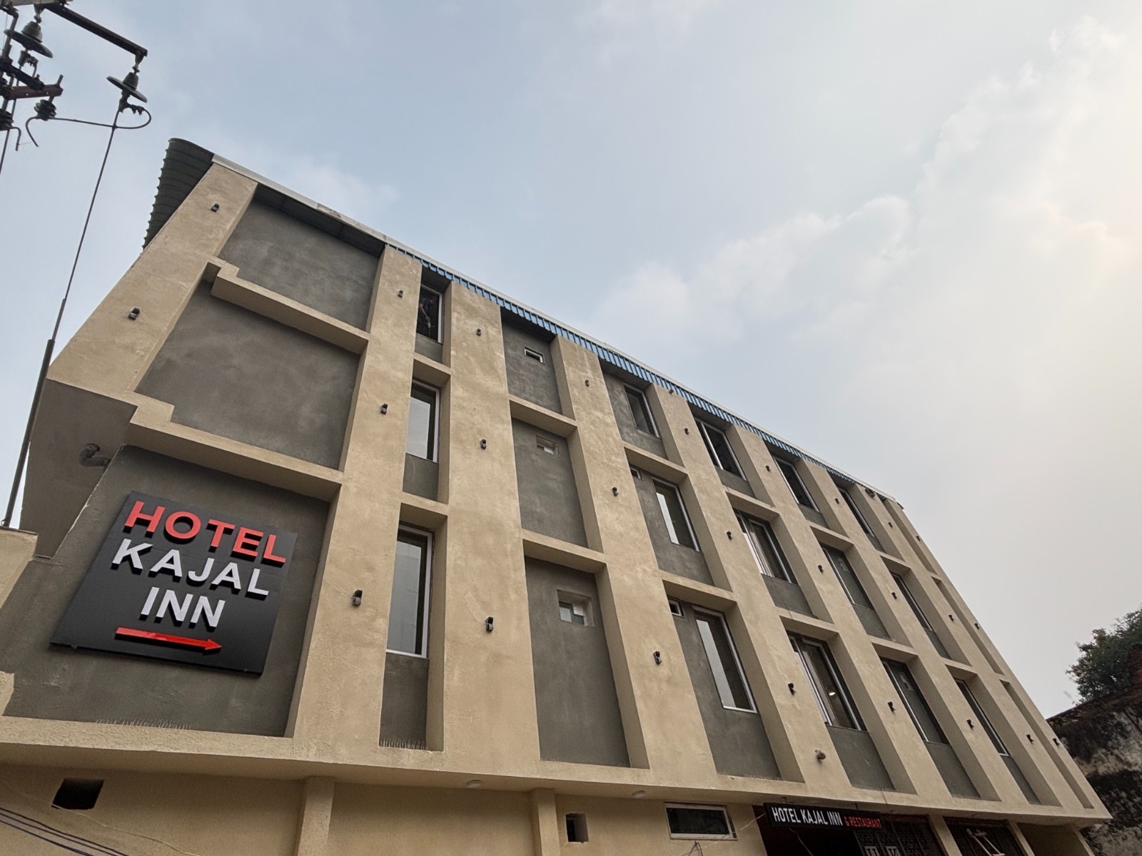 Hotel Kajal Inn 𝗕𝗢𝗢𝗞 Ajmer Hotel