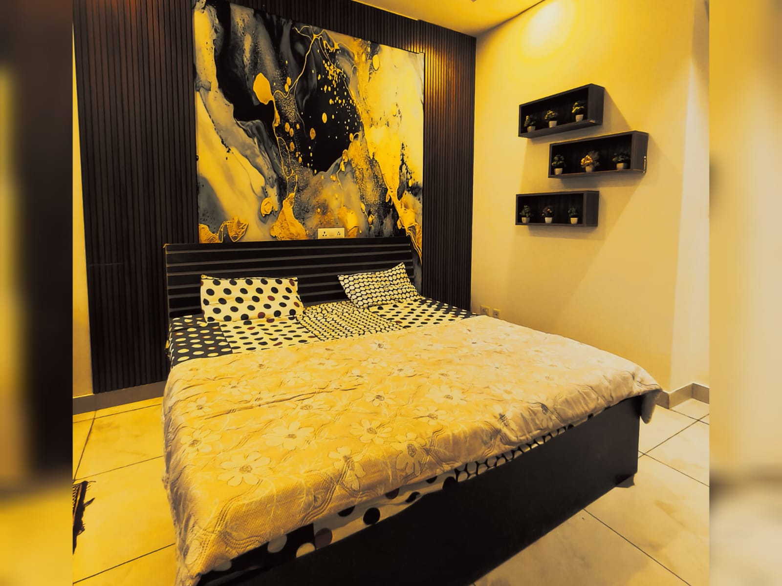 Photos of Zoom The Luxury Studio 509 - Noida Hotel on Goibibo