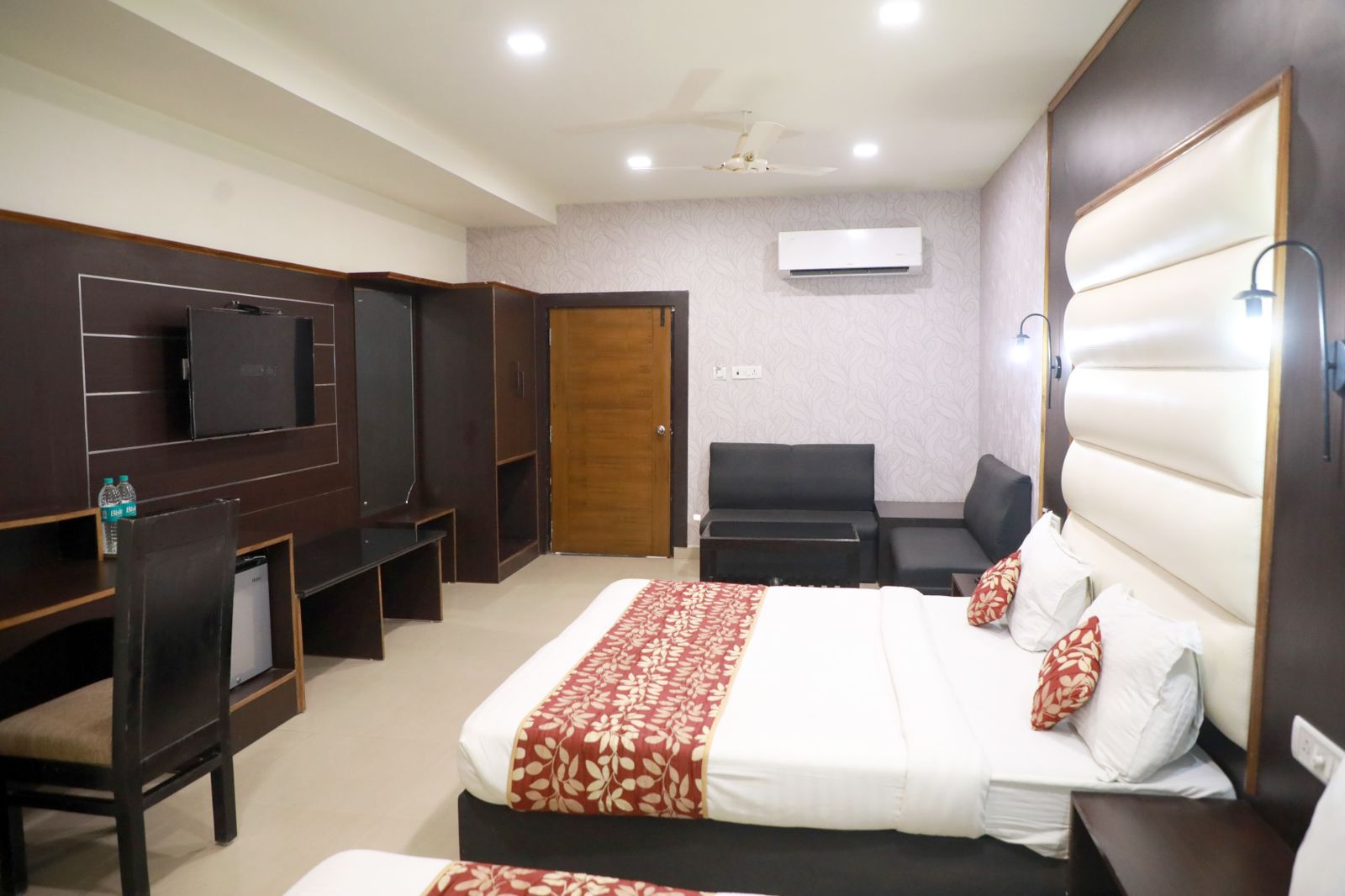 Hotel Safari Regency Rewa - Reviews, Photos & Offer