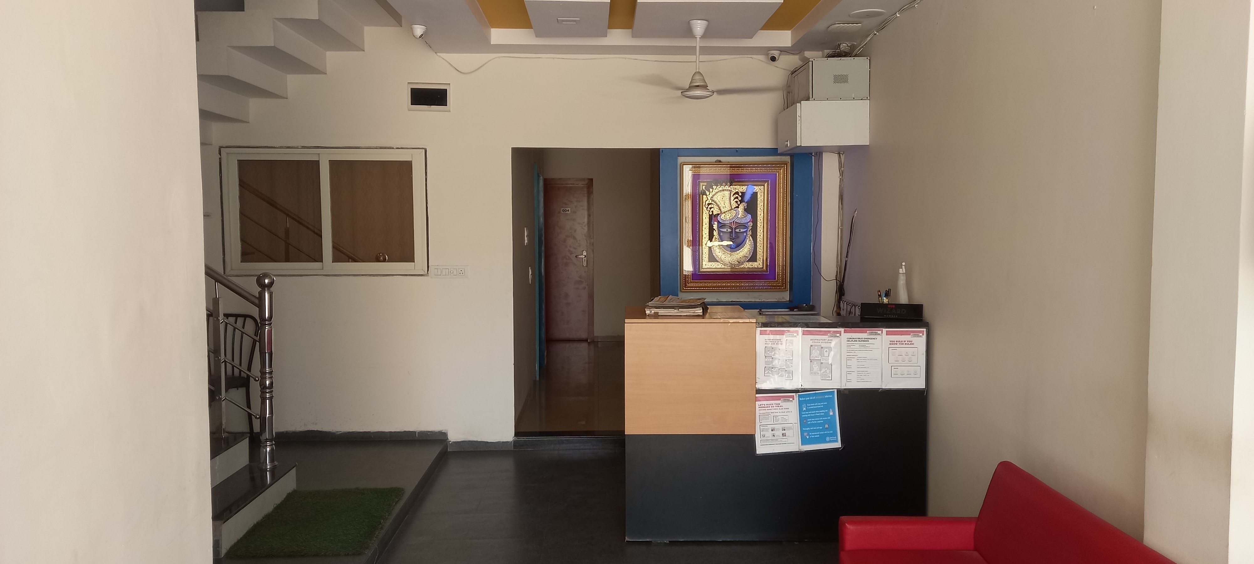 SR employee hostel and guest House 𝗕𝗢𝗢𝗞 Indore Homestay