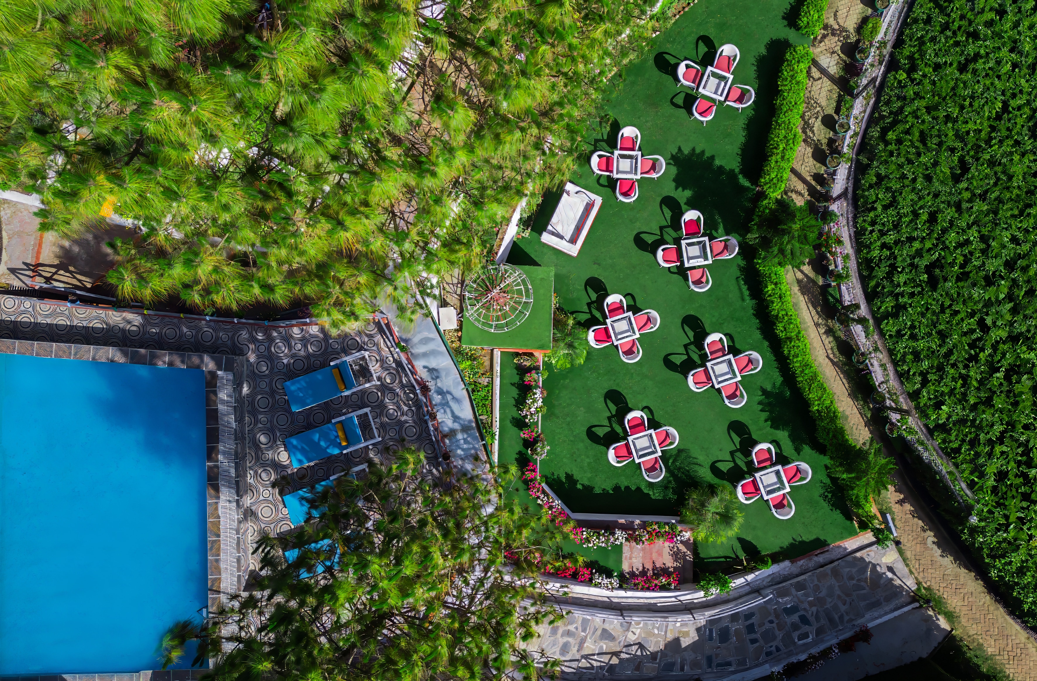 Zone Connect by The Park Lansdowne 𝗕𝗢𝗢𝗞 Lansdowne Resort