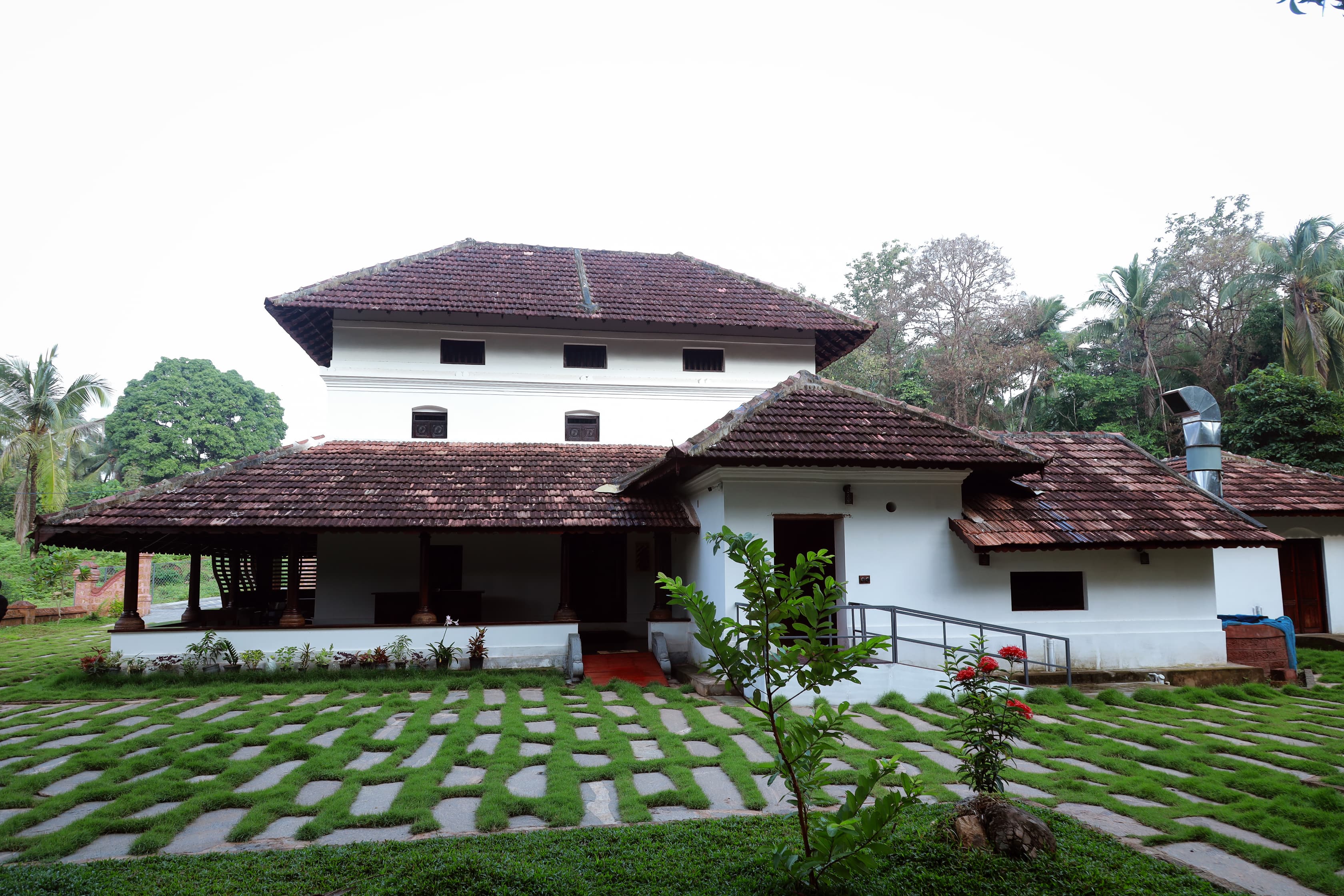 krishnapuram Heritage Resort 𝗕𝗢𝗢𝗞 Ottappalam Resort