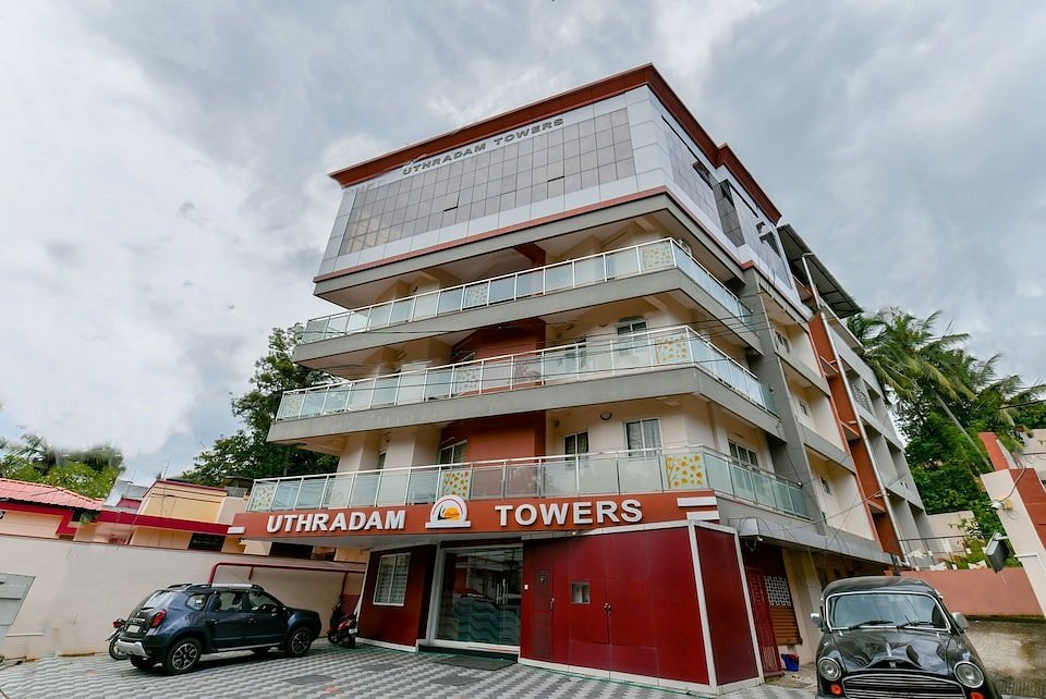 Uthradam Tower 𝗕𝗢𝗢𝗞 Thiruvananthapuram Apartment