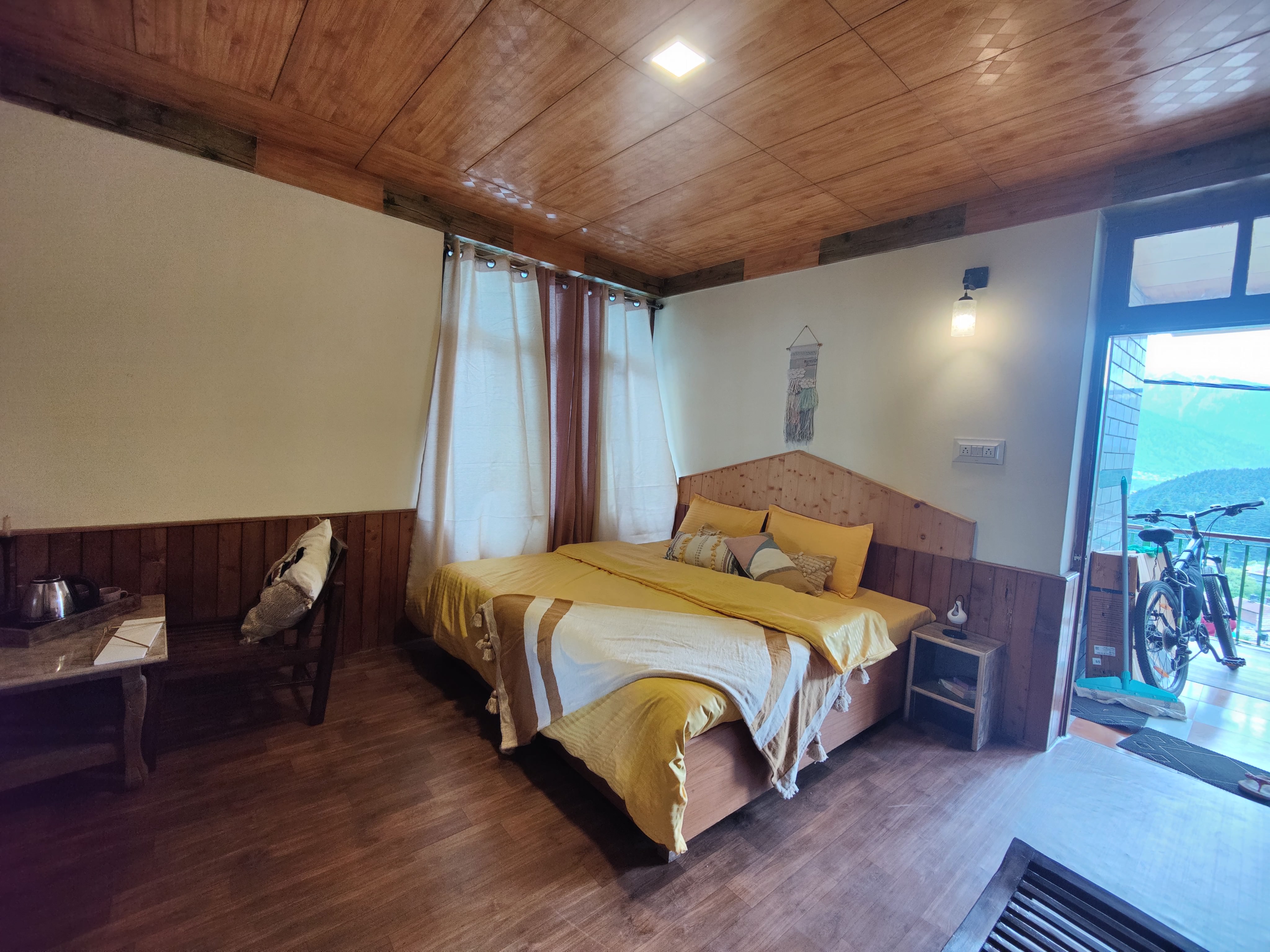 Dreams and Trails 𝗕𝗢𝗢𝗞 Manali Homestay