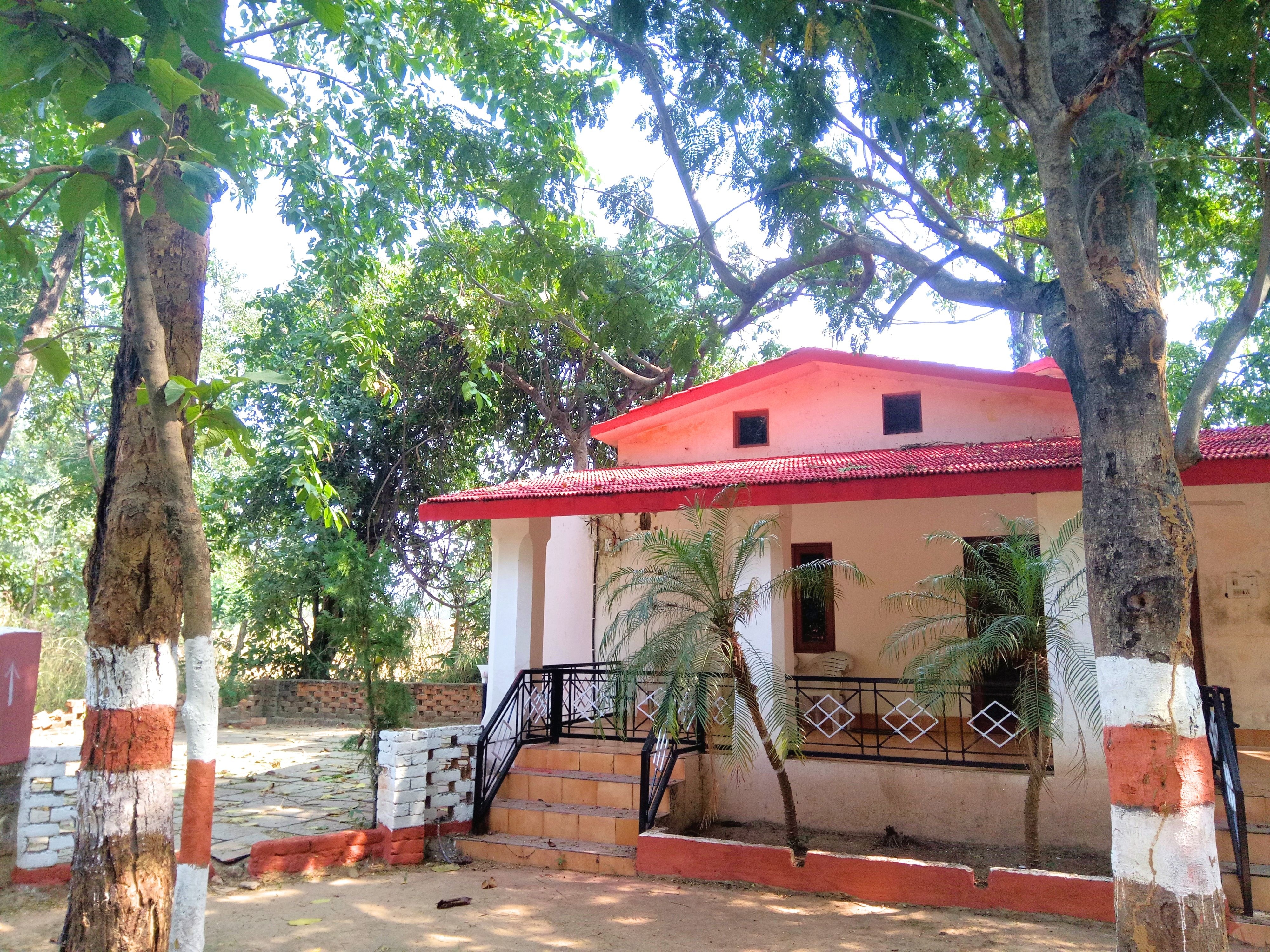GRAND CELEBRATION RESORT 𝗕𝗢𝗢𝗞 Mahasamund Resort