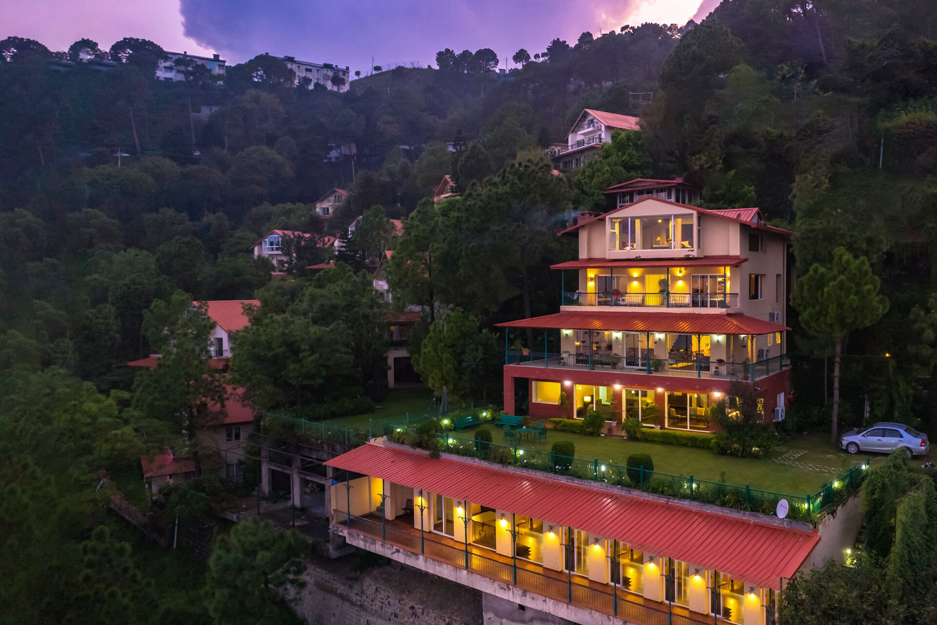 StayVista at Ludlow House w/ Sauna Room Villa Kasauli - Reviews, Photos ...