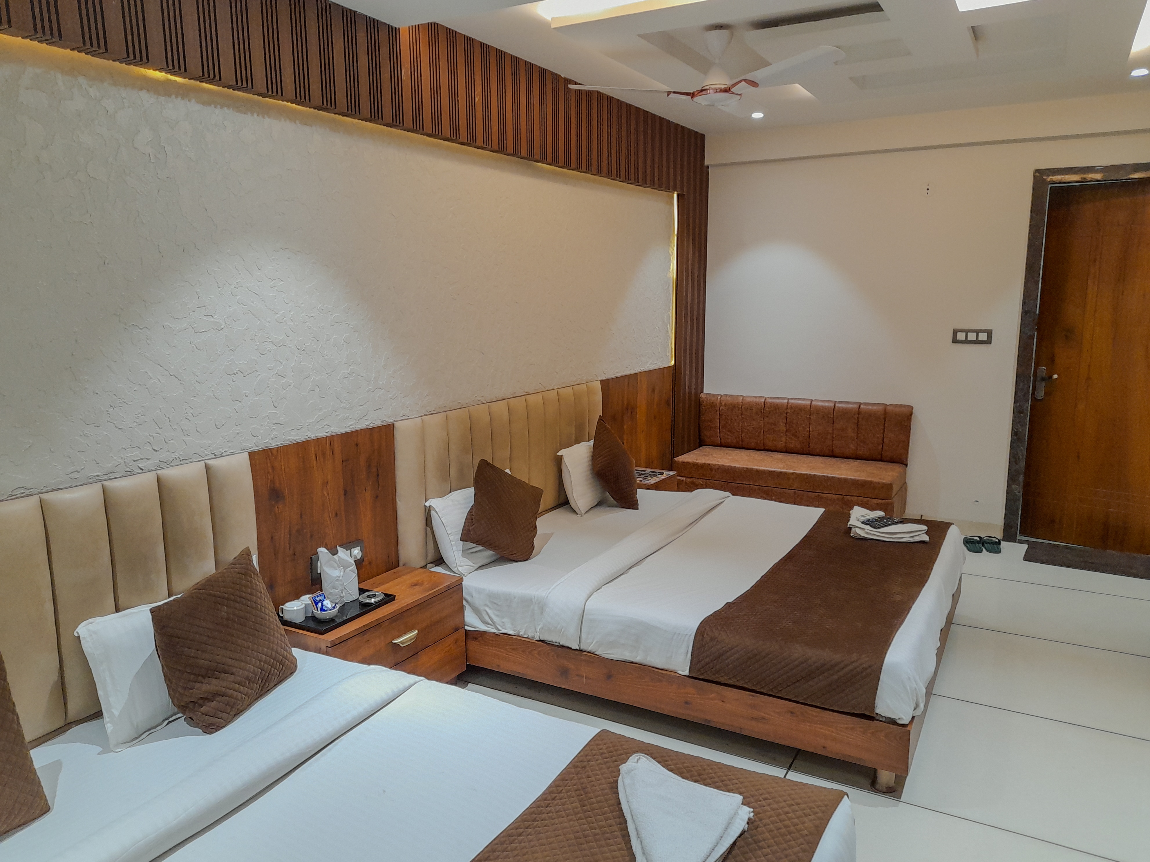 King's Inn Hotel & Restaurant Indore - Reviews, Photos & Offer