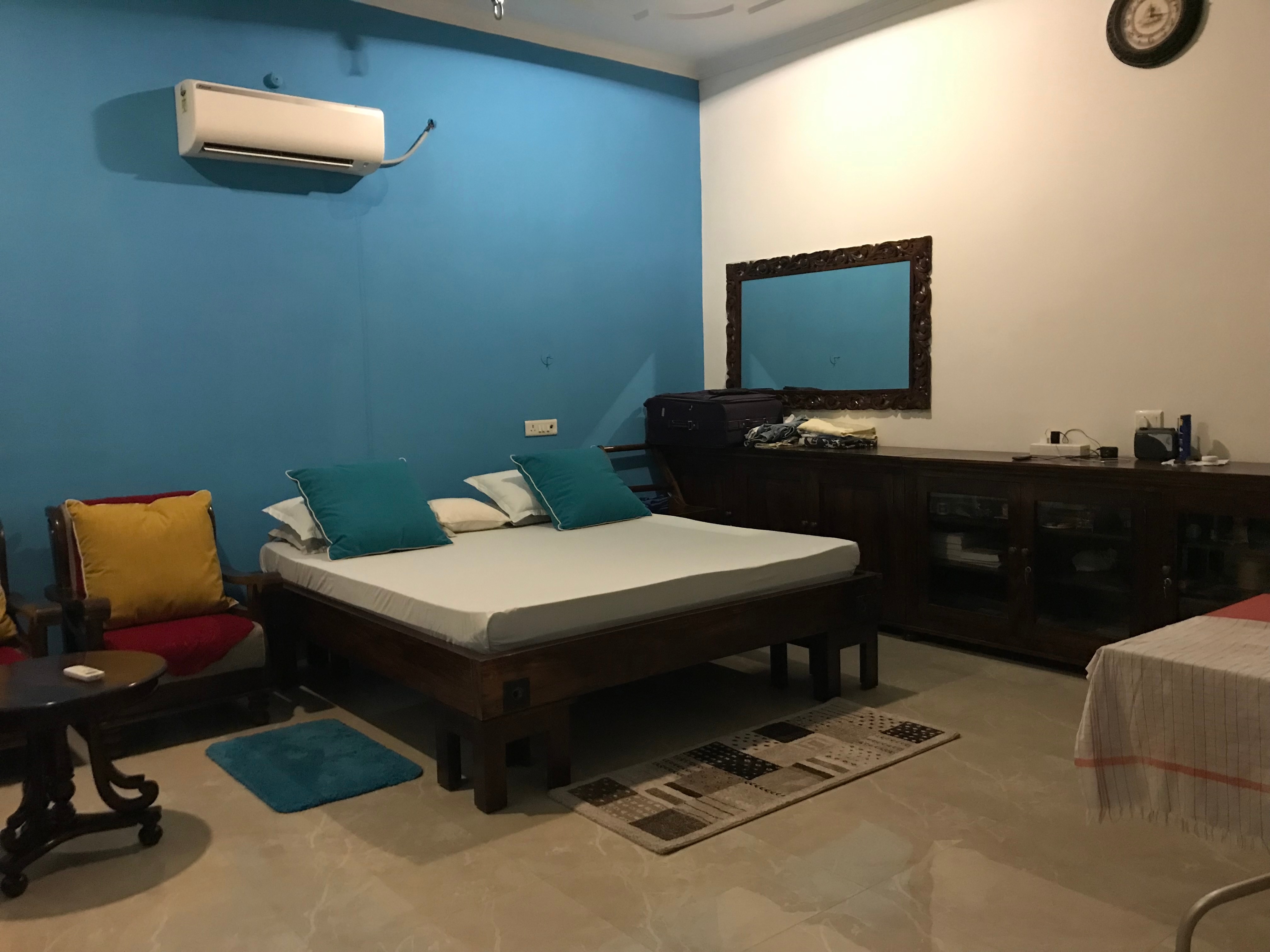 Lumbini 𝗕𝗢𝗢𝗞 Varanasi Cottage