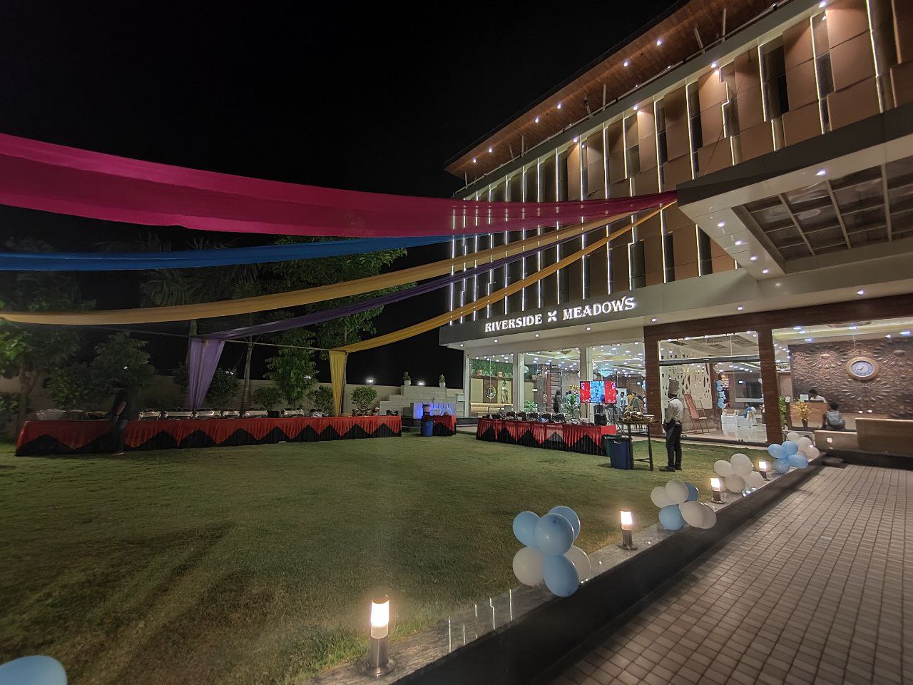 Riverside Meadows 𝗕𝗢𝗢𝗞 Vidisha Hotel