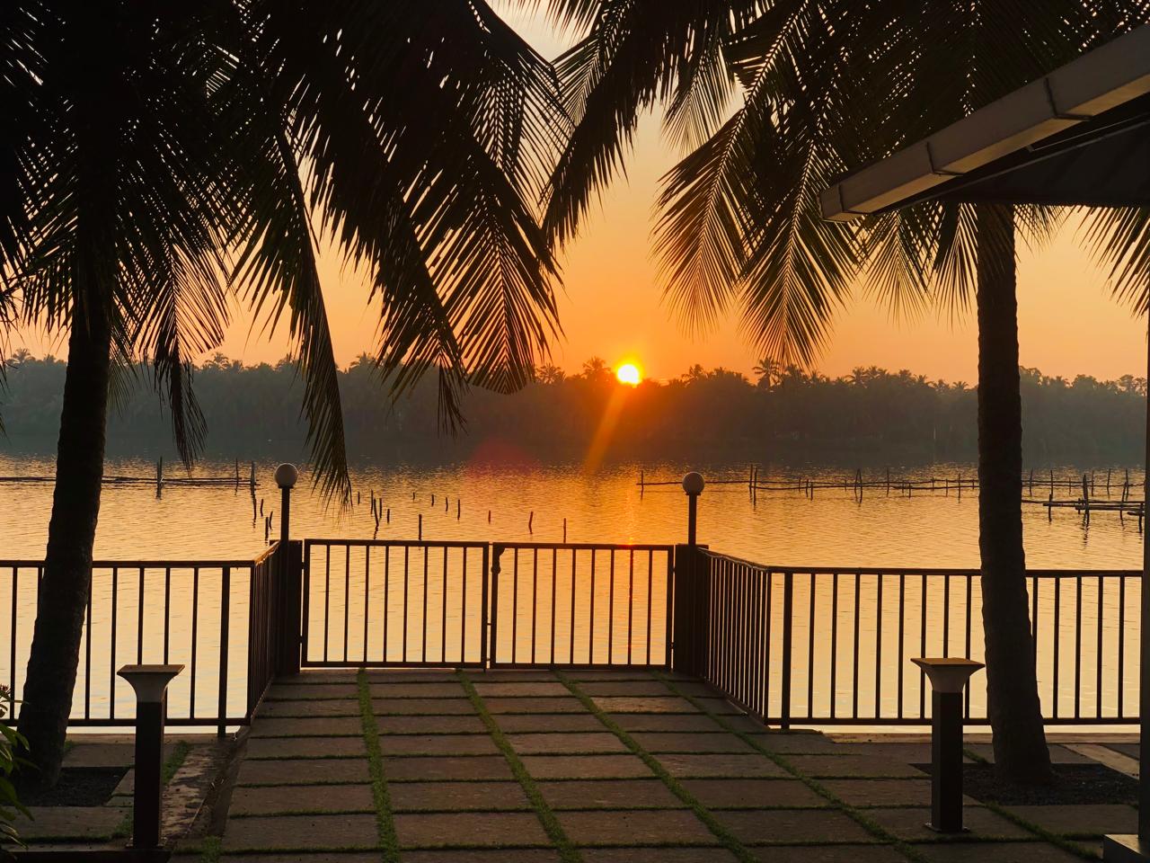 Coastal Paradise 𝗕𝗢𝗢𝗞 Nileshwar Homestay