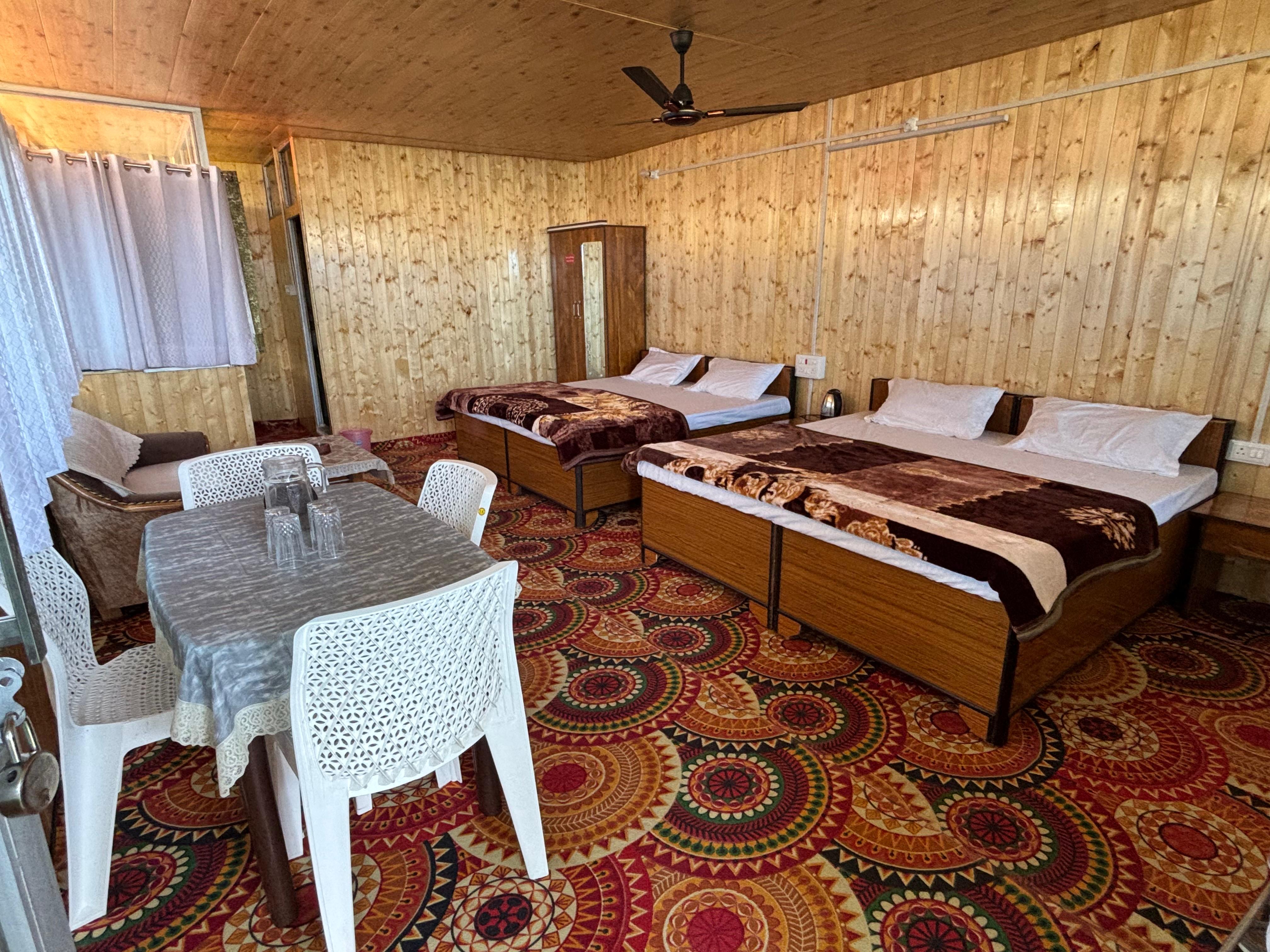 Gulab-B 𝗕𝗢𝗢𝗞 Chakrata Homestay