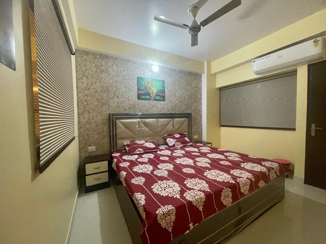 Family Luxurious Stay@Prem Mandir & Iskcon Temple 𝗕𝗢𝗢𝗞 Vrindavan Homestay