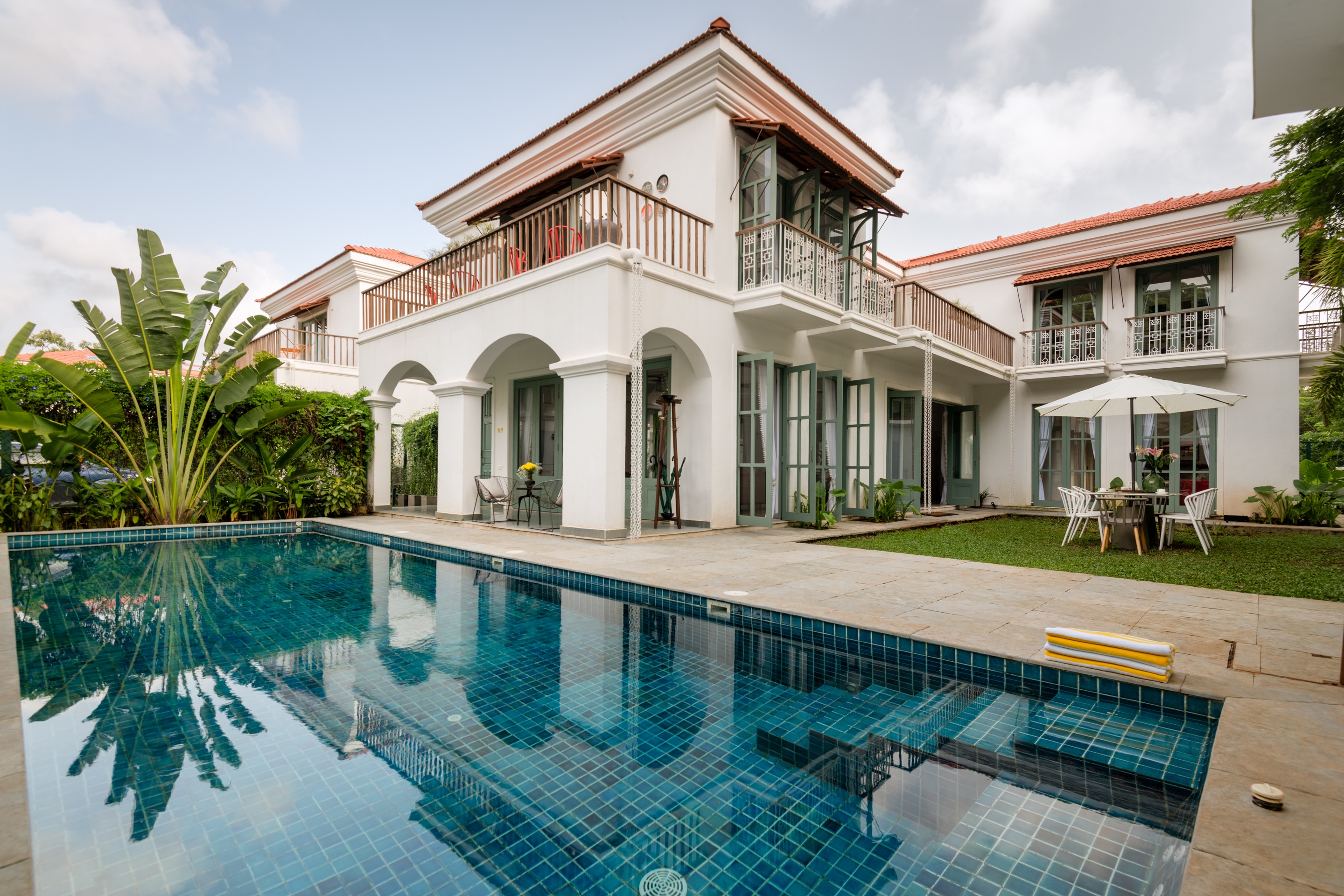 La Mosteiro- 4 BHK Pool Villa at Assagao by The Blue Kite (09) 𝗕𝗢𝗢𝗞 Goa ...