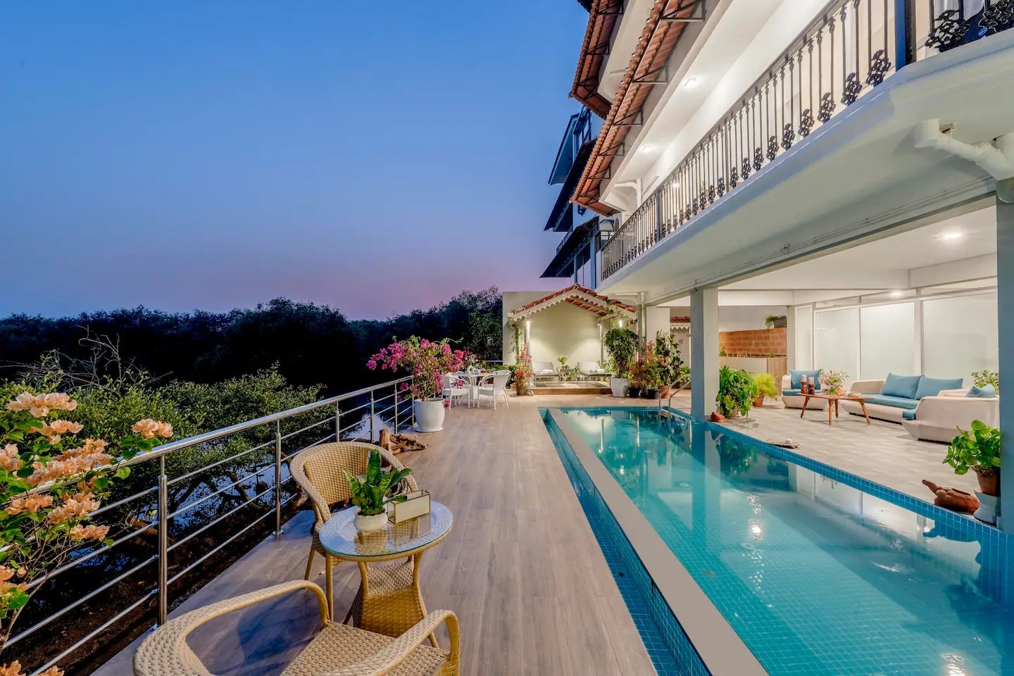 Staymaster Agua de Marra - 2BR Lake View Pool Goa 𝗕𝗢𝗢𝗞 Goa Homestay