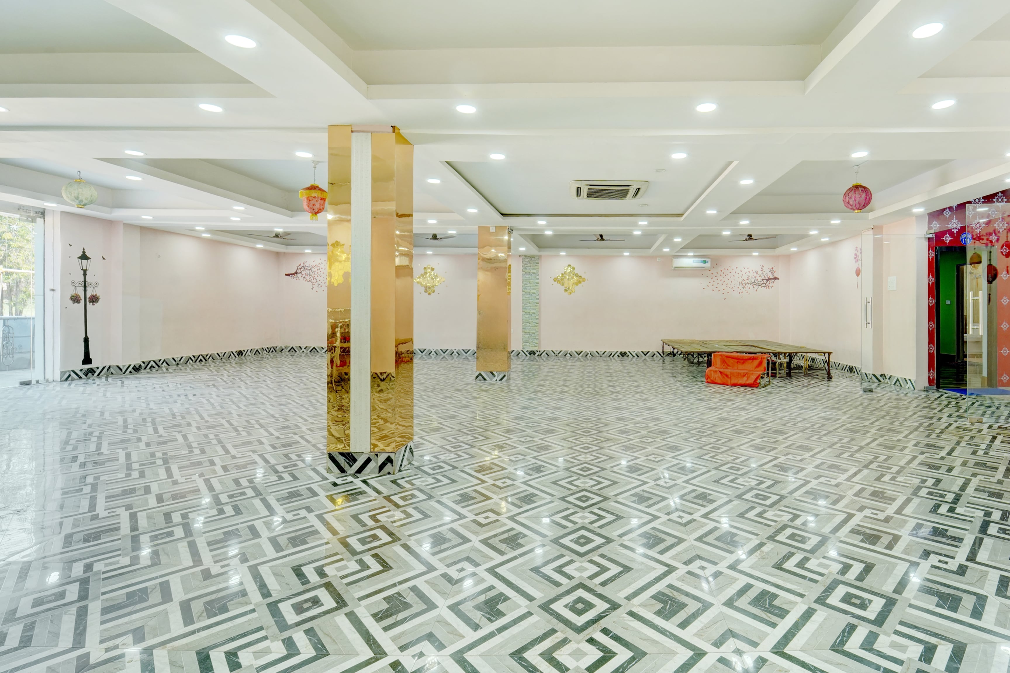 Hotel O SHIV PLAZA 𝗕𝗢𝗢𝗞 Baghmara Hotel
