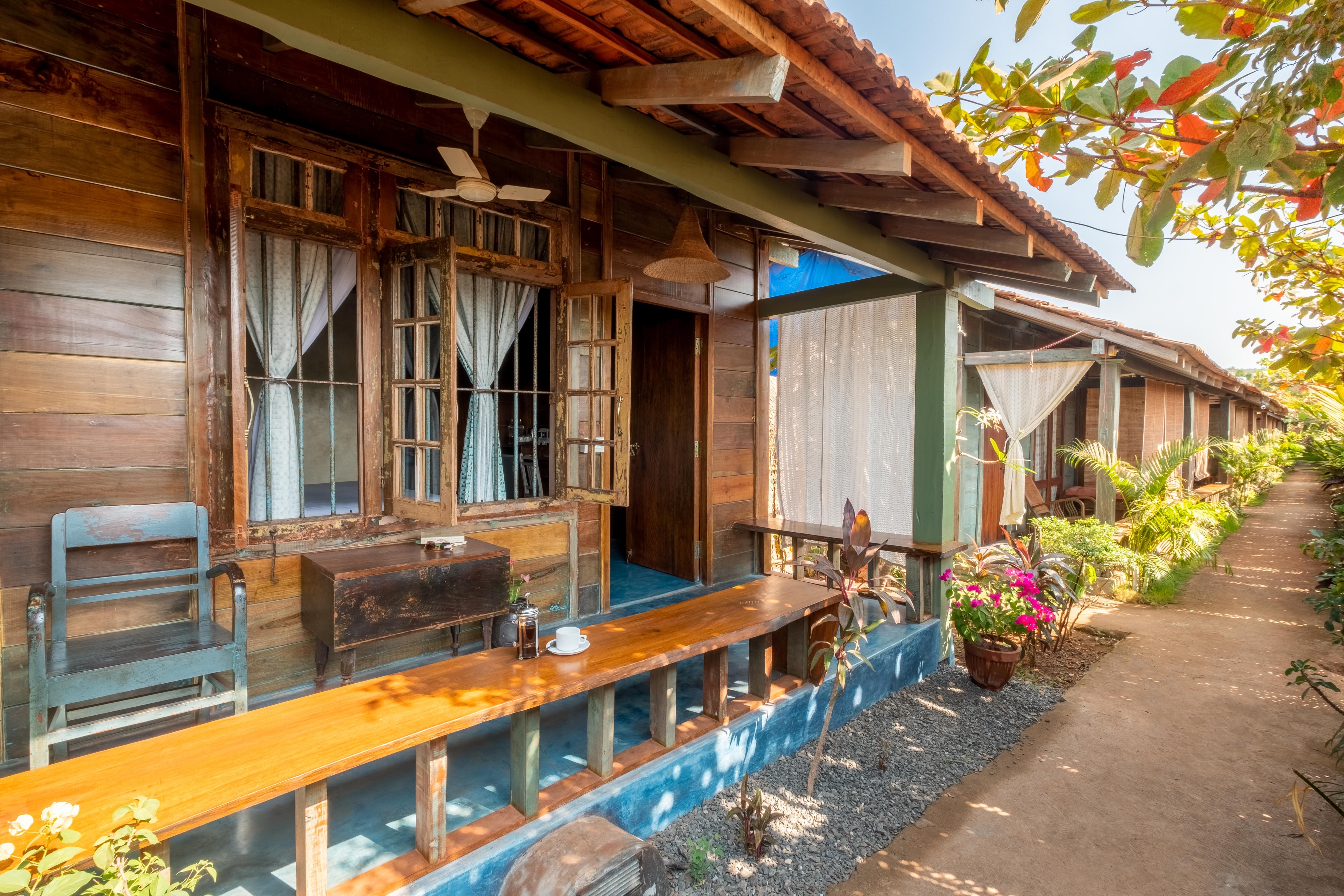 Artist Cottage 𝗕𝗢𝗢𝗞 Goa Cottage