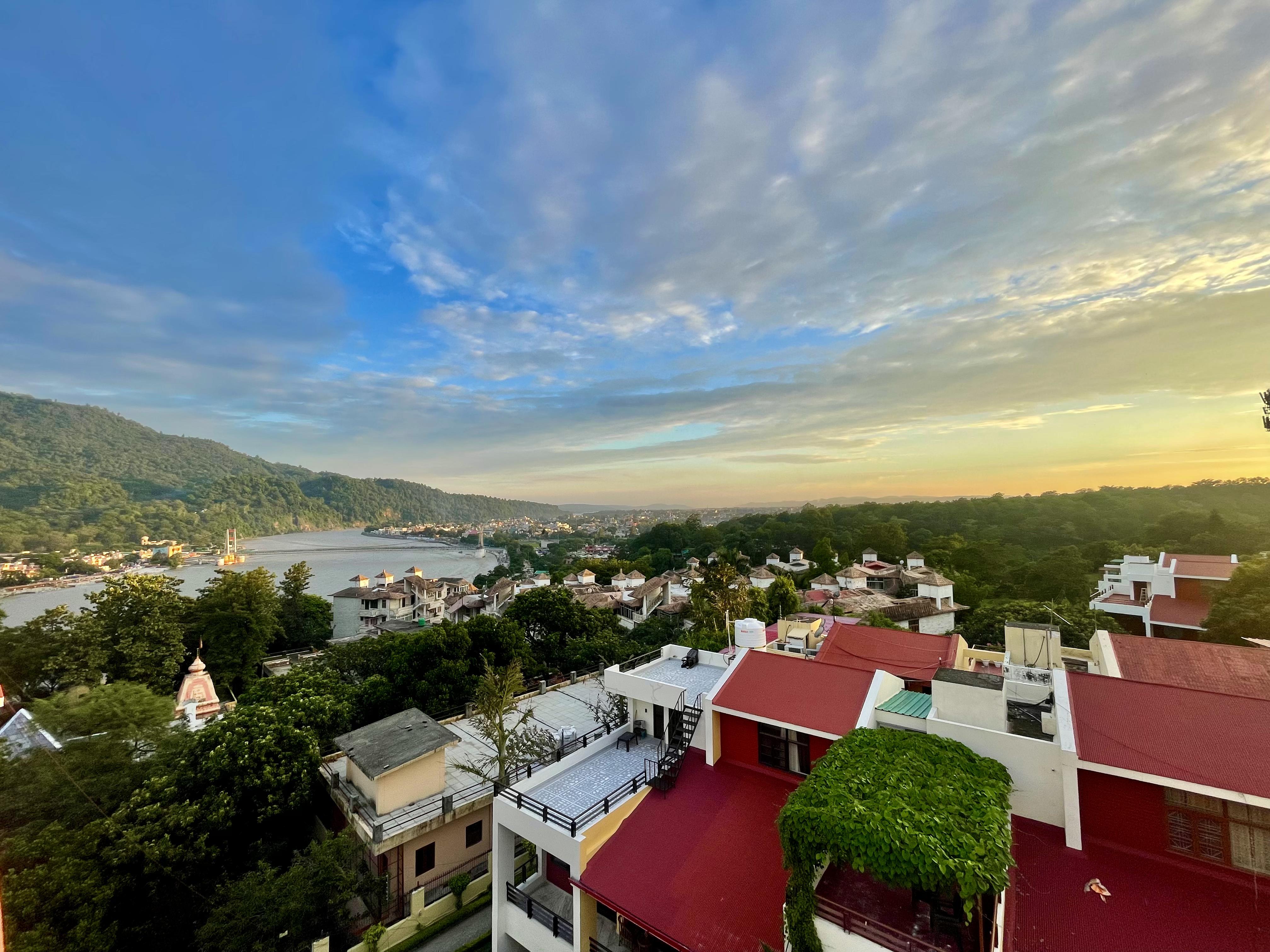 Ganga Blessings (Ganga View Apartment) 𝗕𝗢𝗢𝗞 Rishikesh Apartment