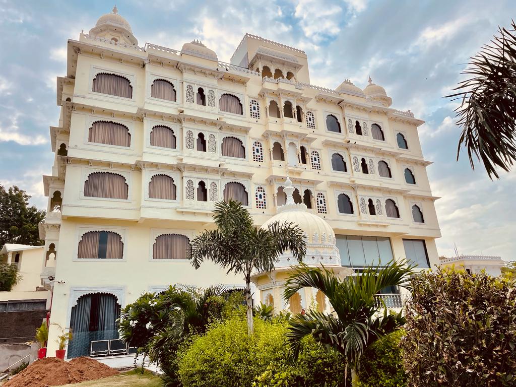 Mewar Palace Resort and Spa 𝗕𝗢𝗢𝗞 Udaipur Resort